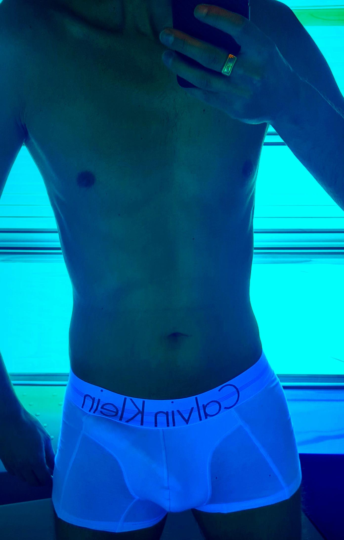 Getting some tan before holiday ☺️ | Scrolller