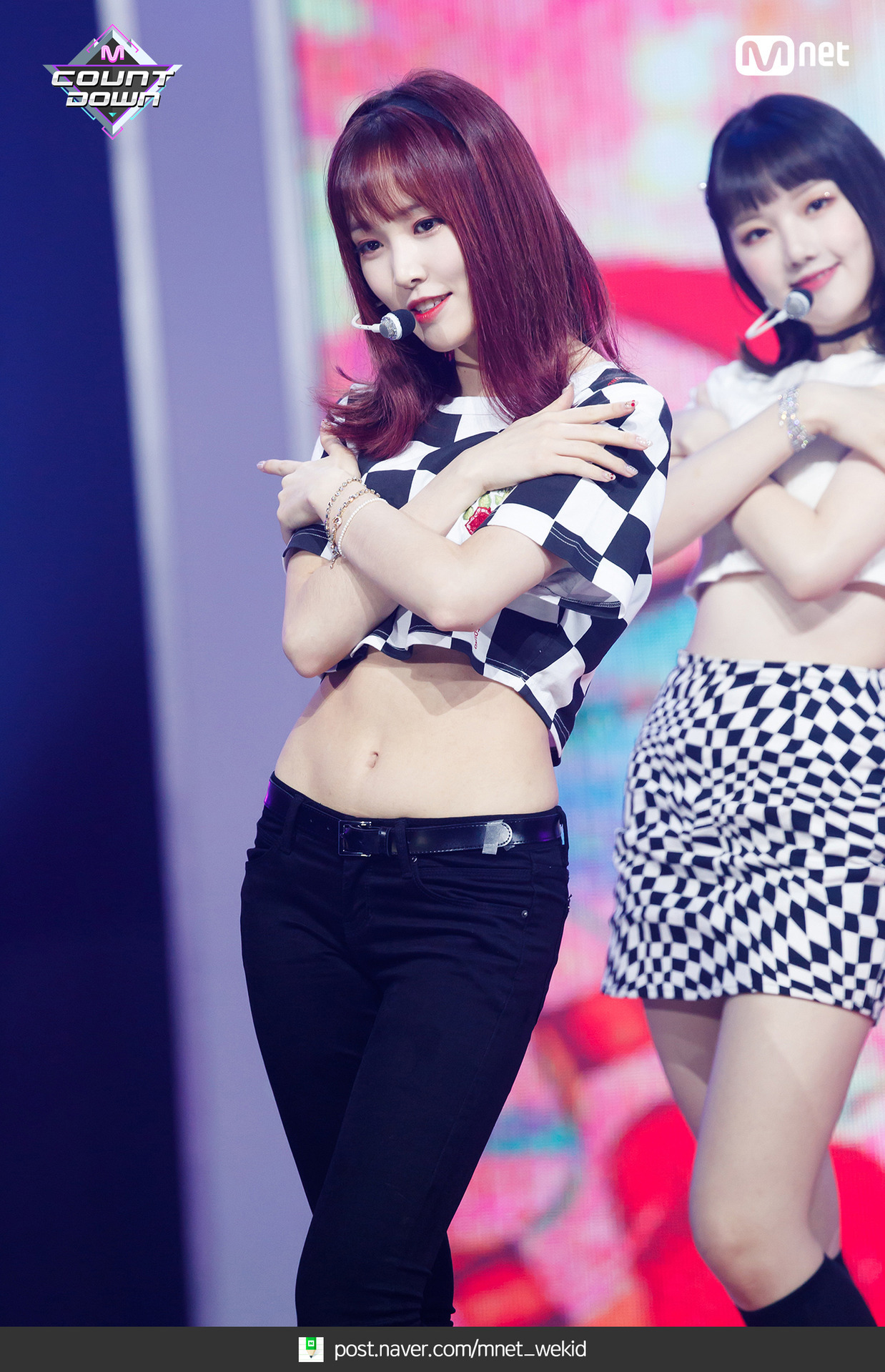 GFriend - Yuju | Scrolller