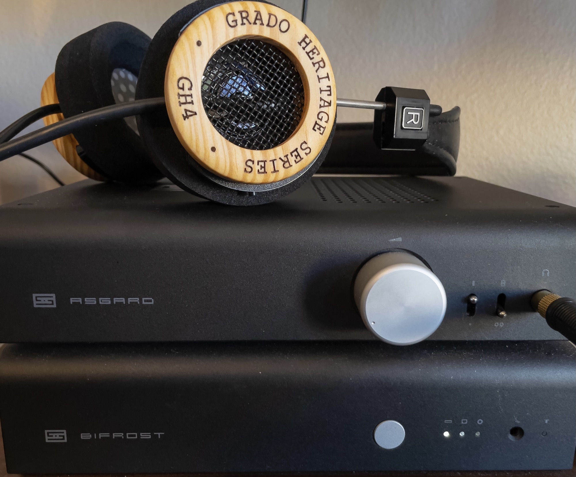 GH4 and the Schiit Stack | Scrolller