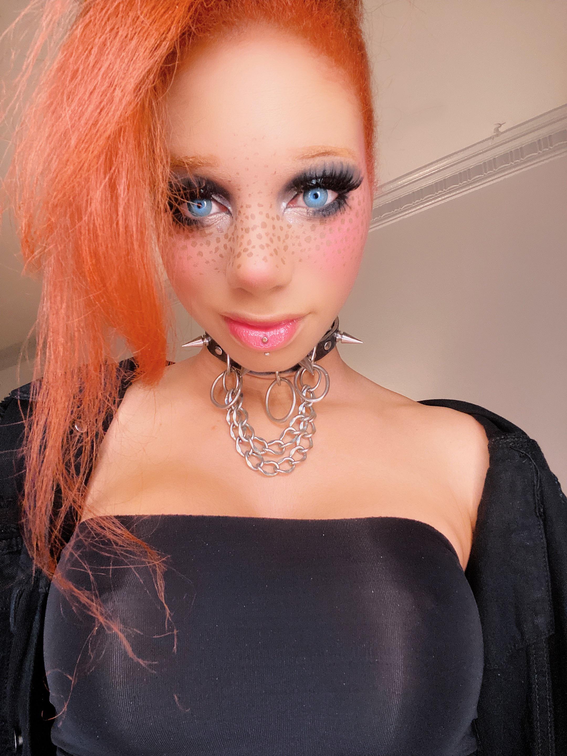 Ginger Kawaii Goth | Scrolller