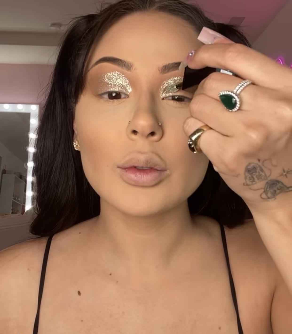 Girl please stop with the filler! | Scrolller