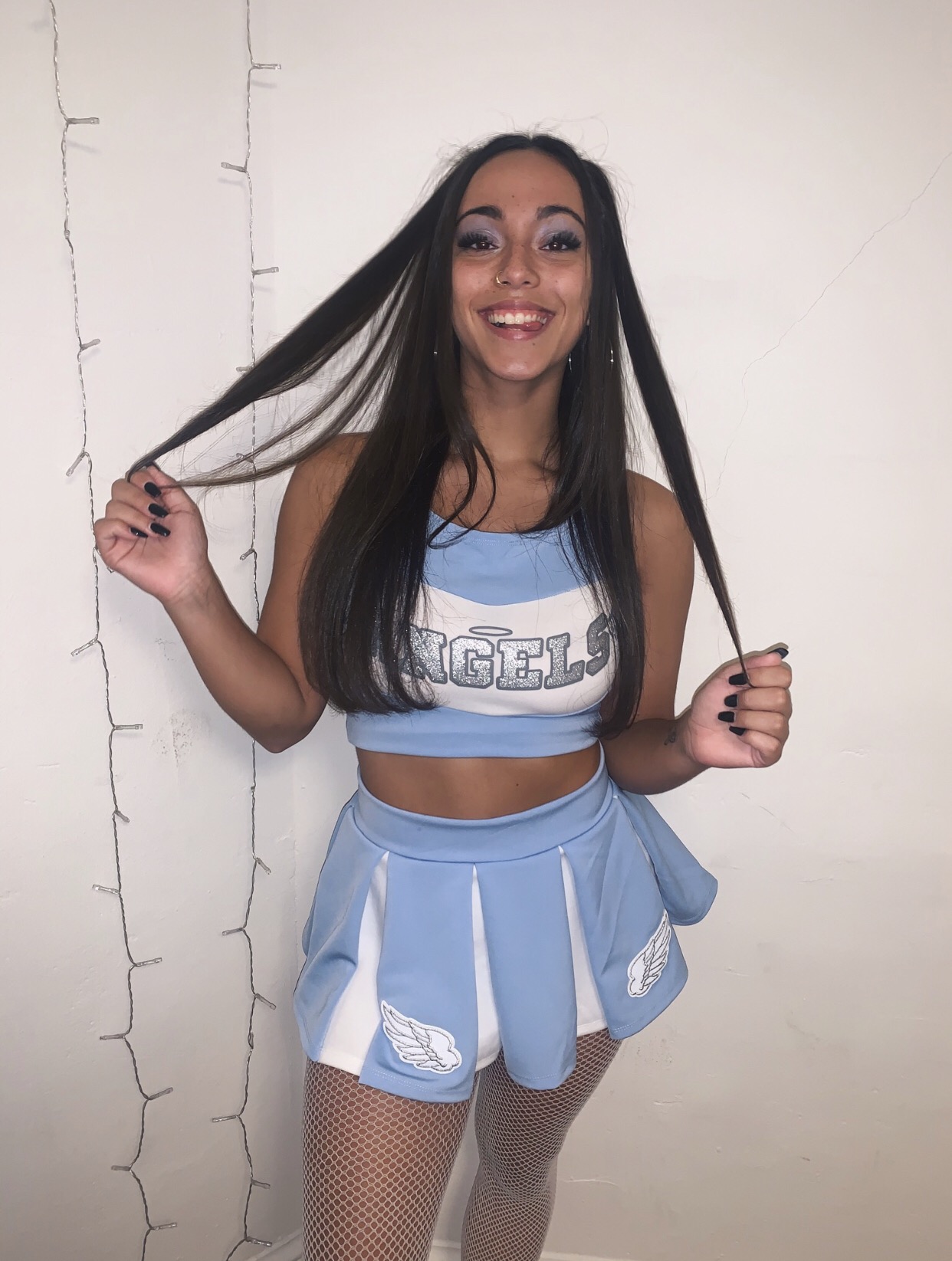 Girls in cheer outfits make me want to goon so much. Tease and trigger me. Wickr Xeser9 | Scrolller