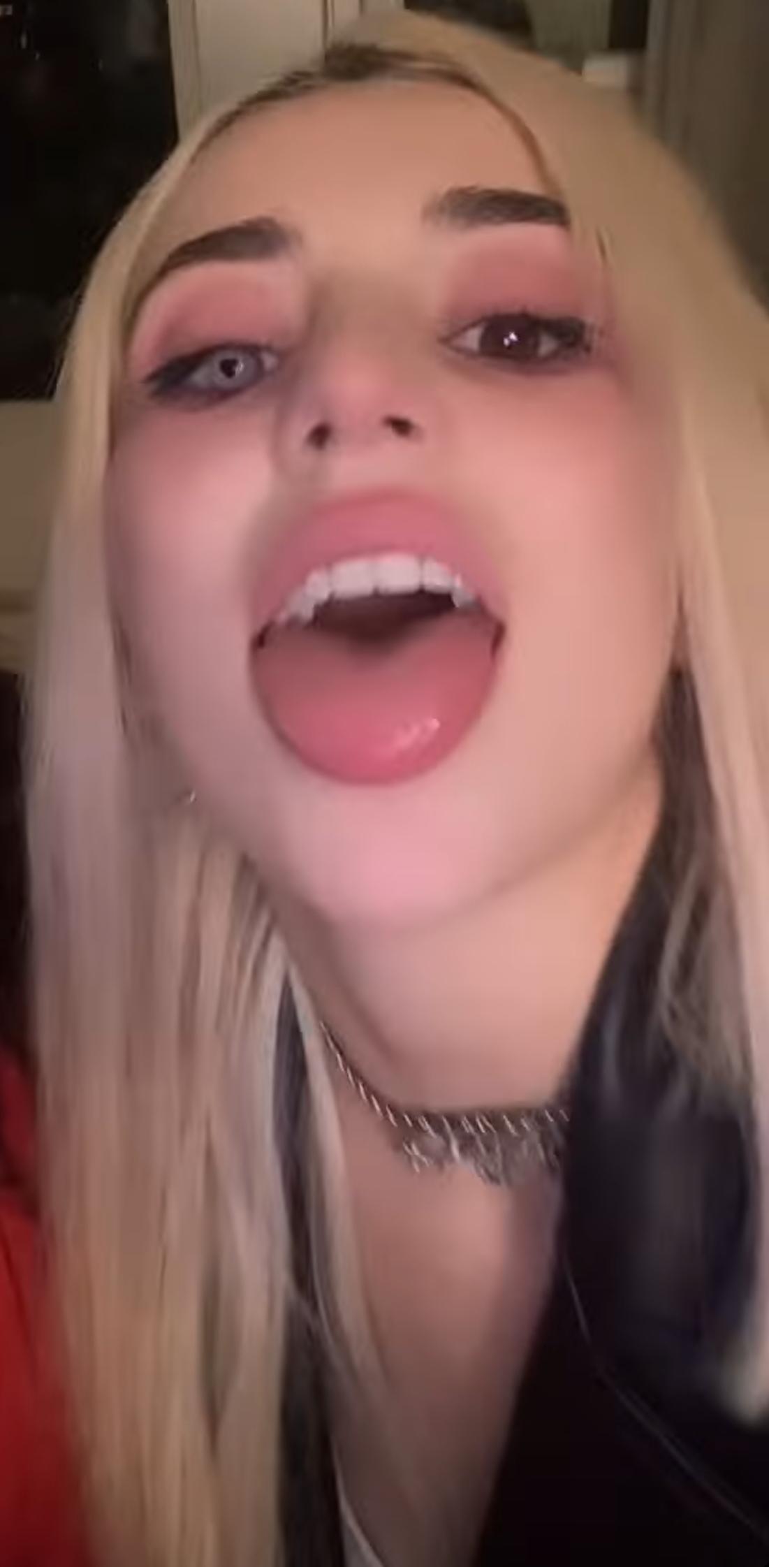 Give her a load | Scrolller