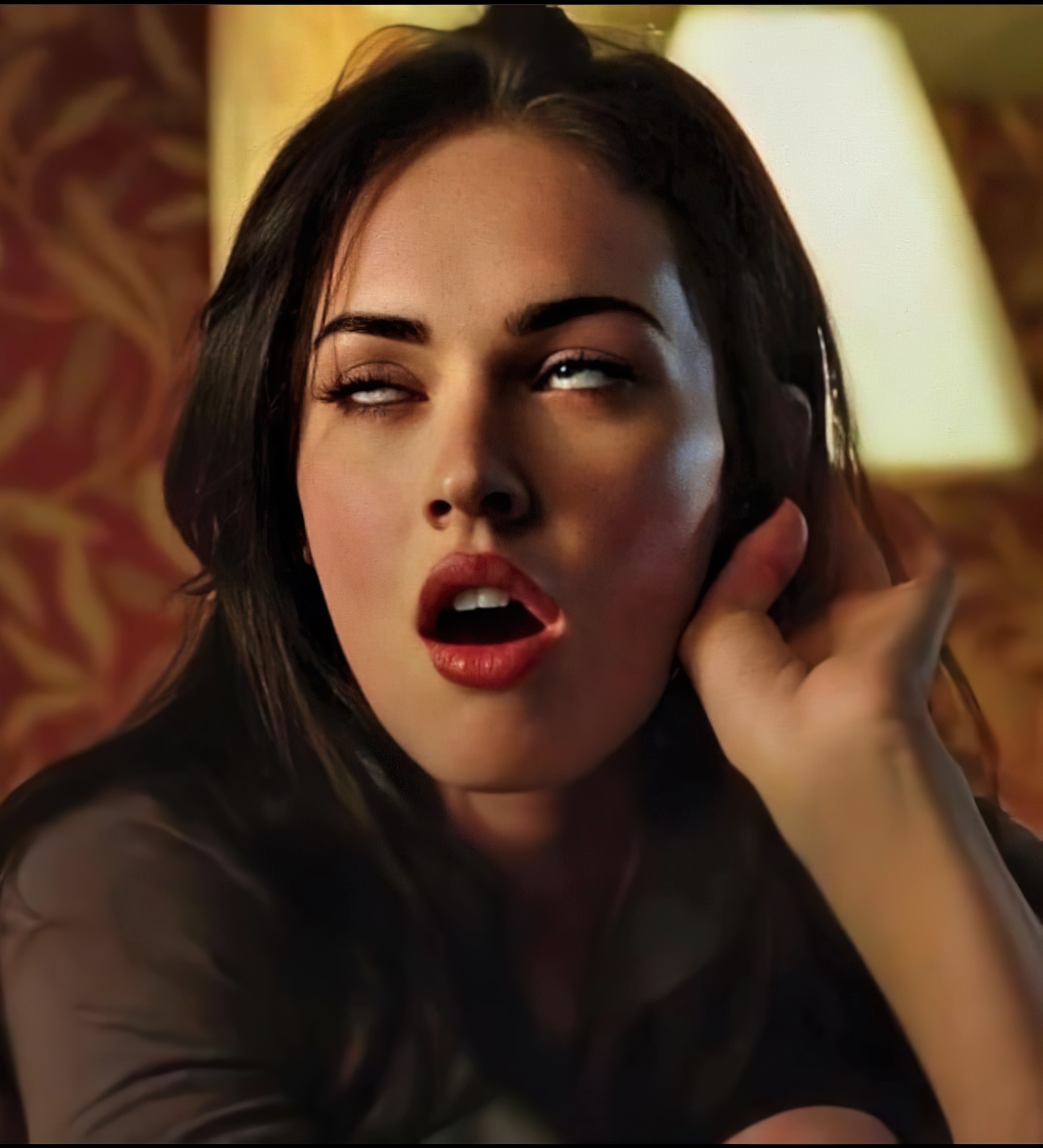 Give it up to Megan Fox | Scrolller