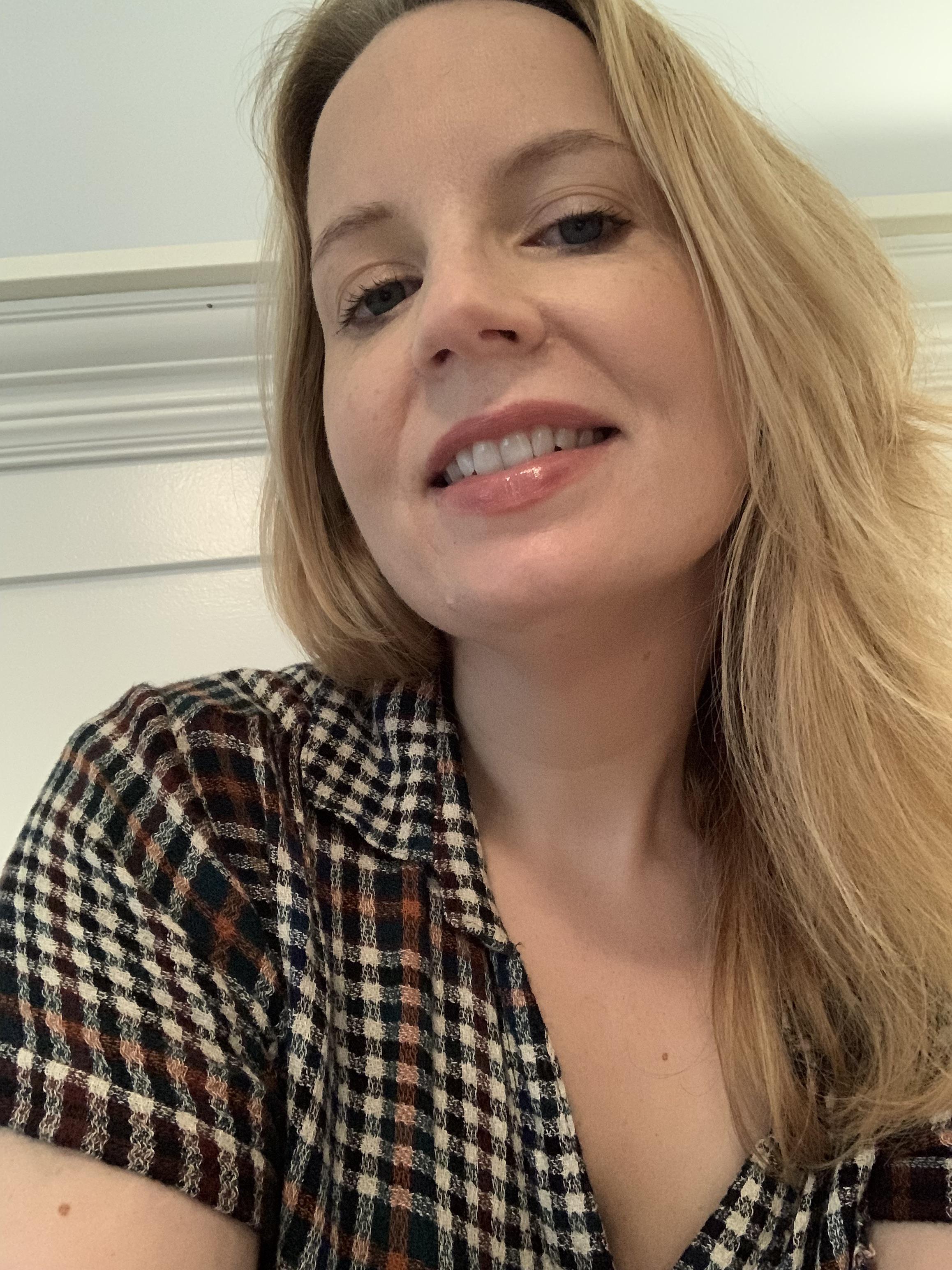 Gives Great Teeth 🦷 | Scrolller