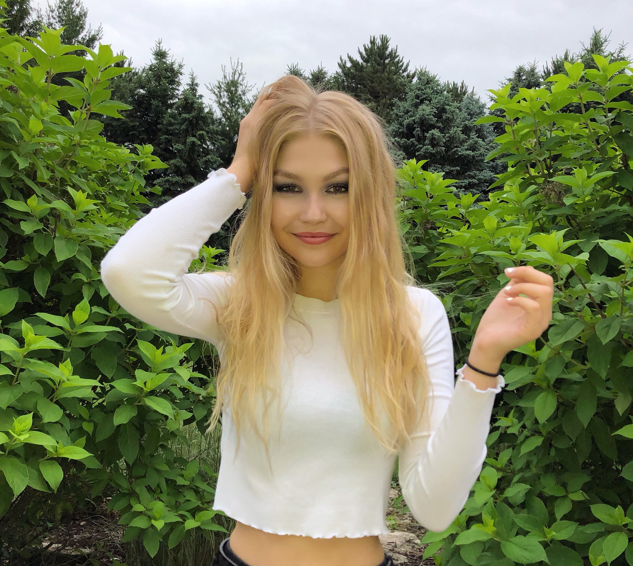 Glamour Model | Scrolller