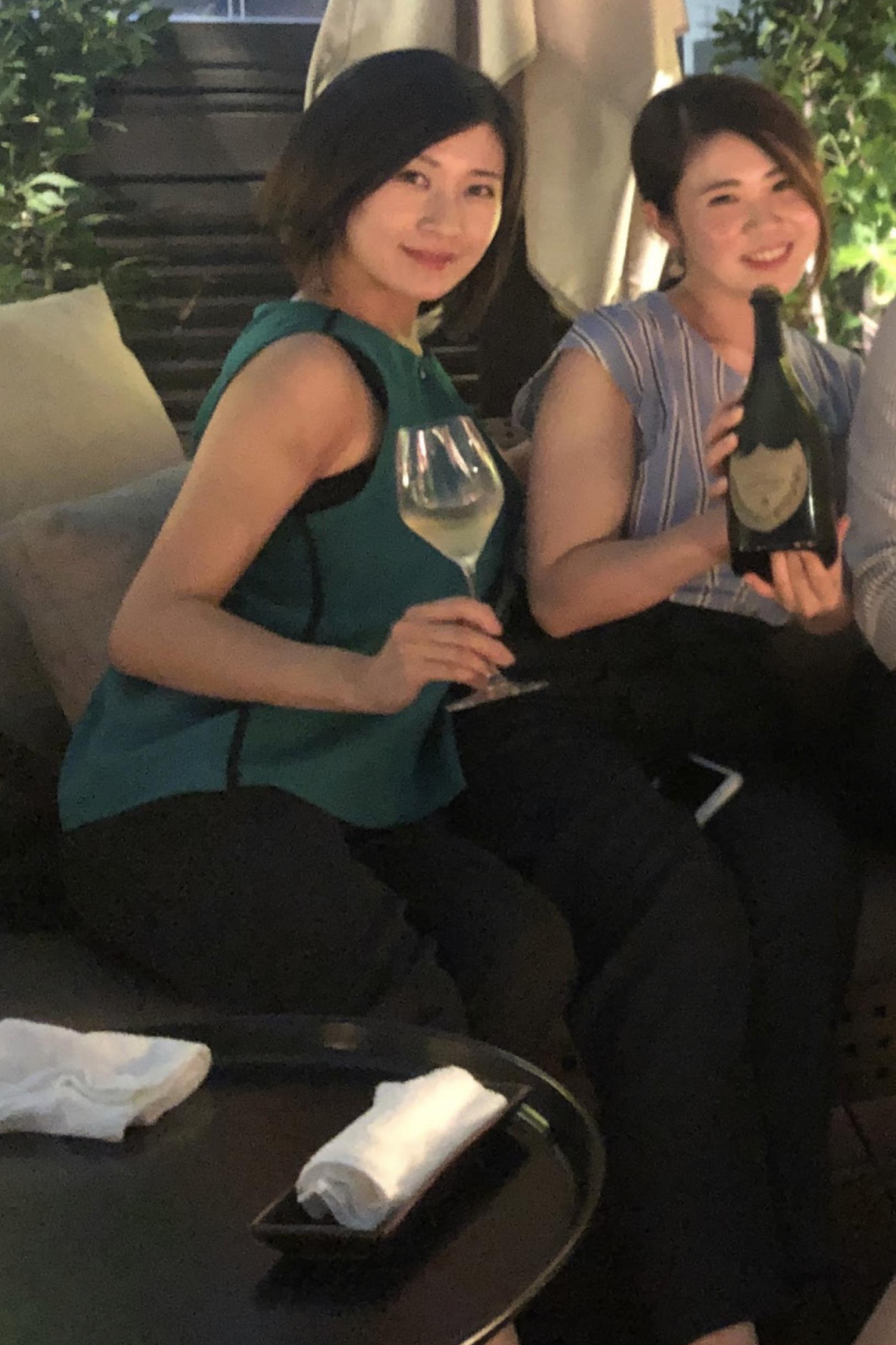 Glass or bottle? | Scrolller