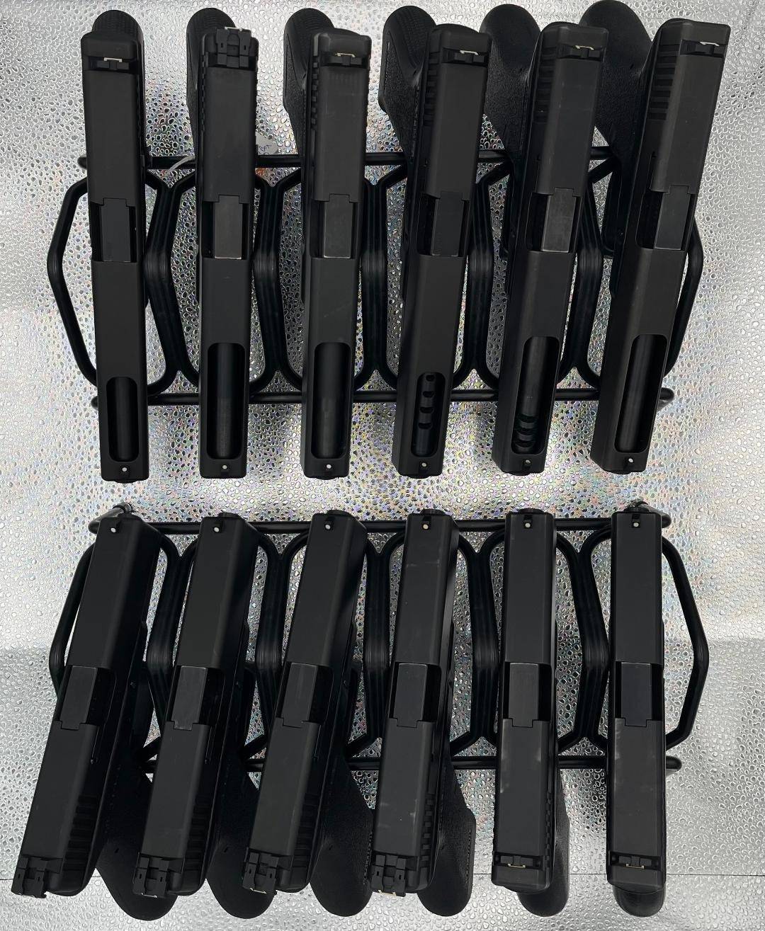 Glock 17L vs Glock 17 | Scrolller