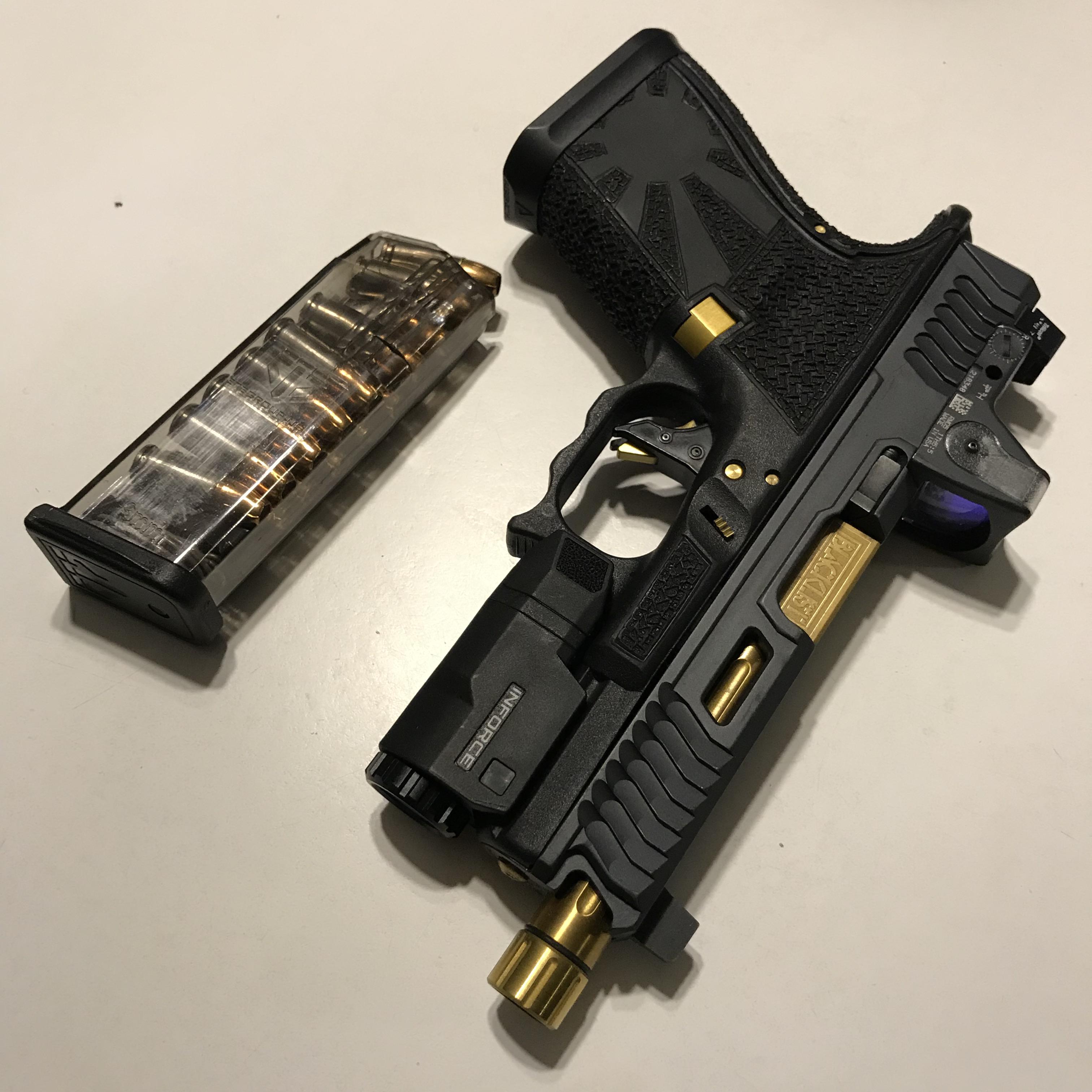 Glock 19 | Scrolller