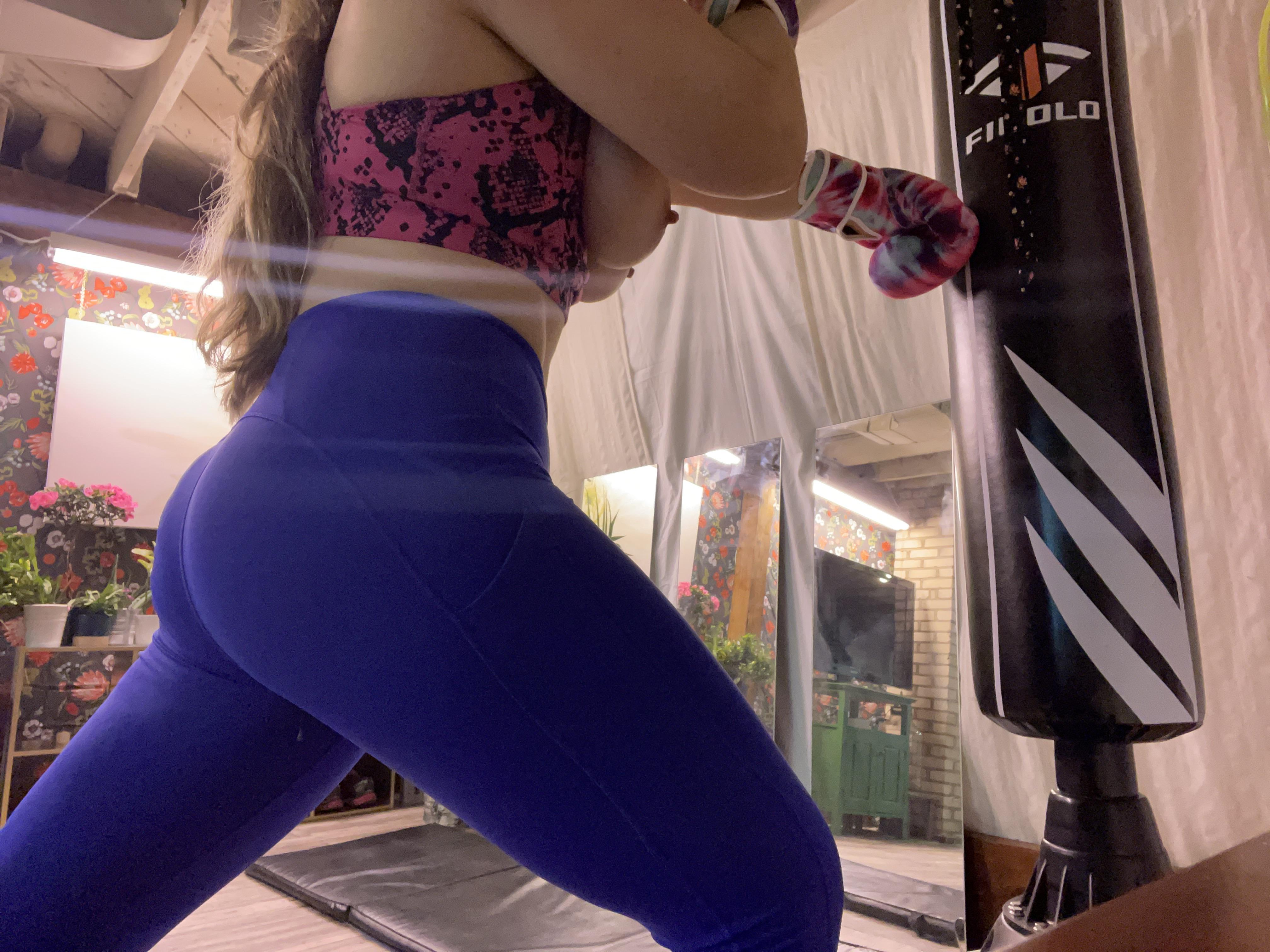 Gloves on, tits out I always say! | Scrolller