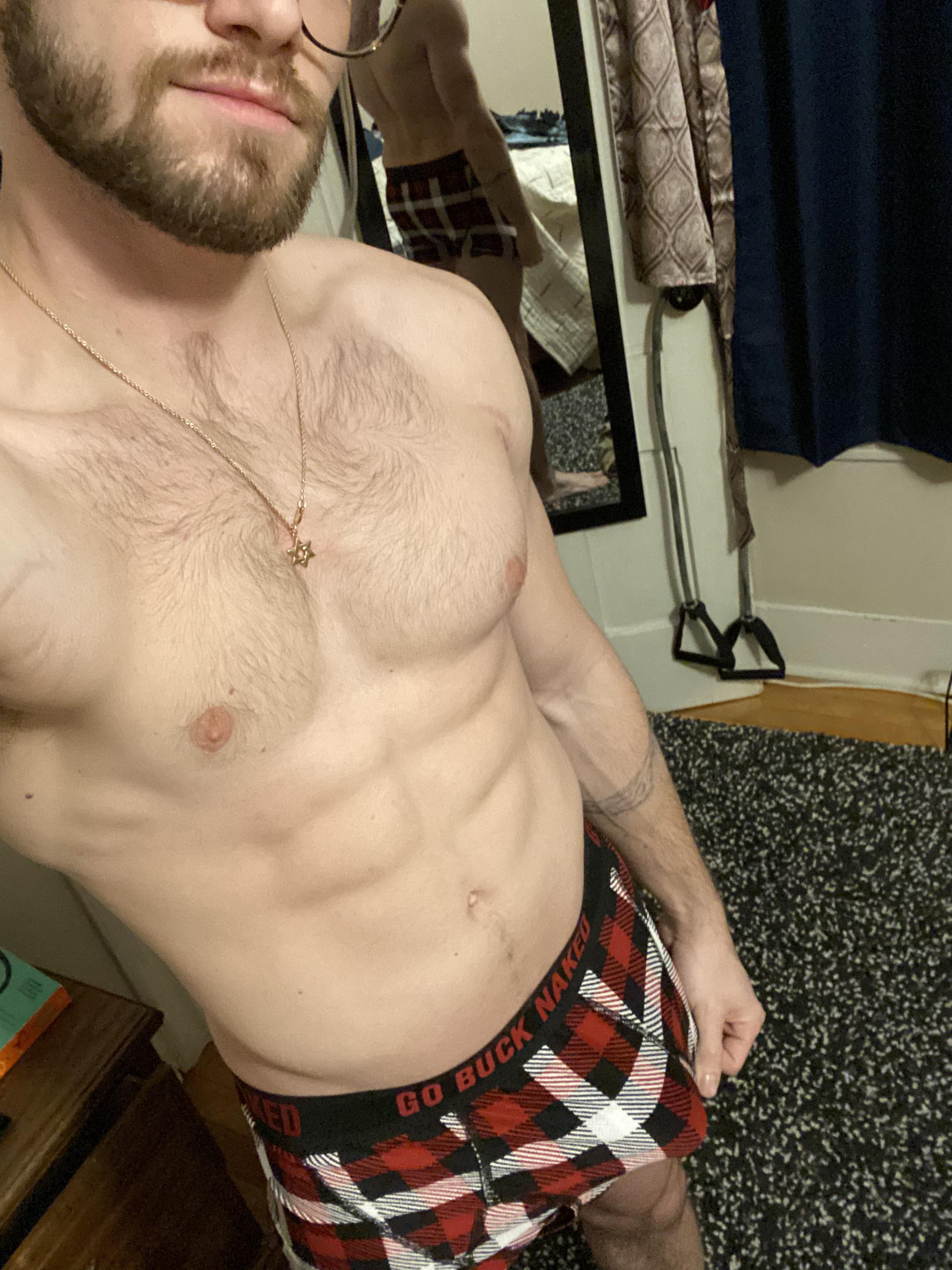 Go Buck Naked | Scrolller