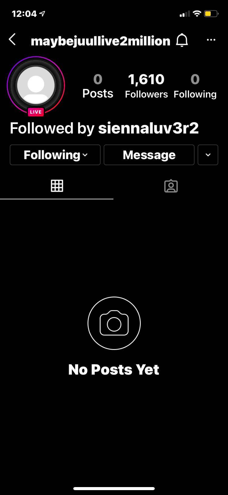 go on maybejuullive2million’s live she’s showing pussy at 2k | Scrolller