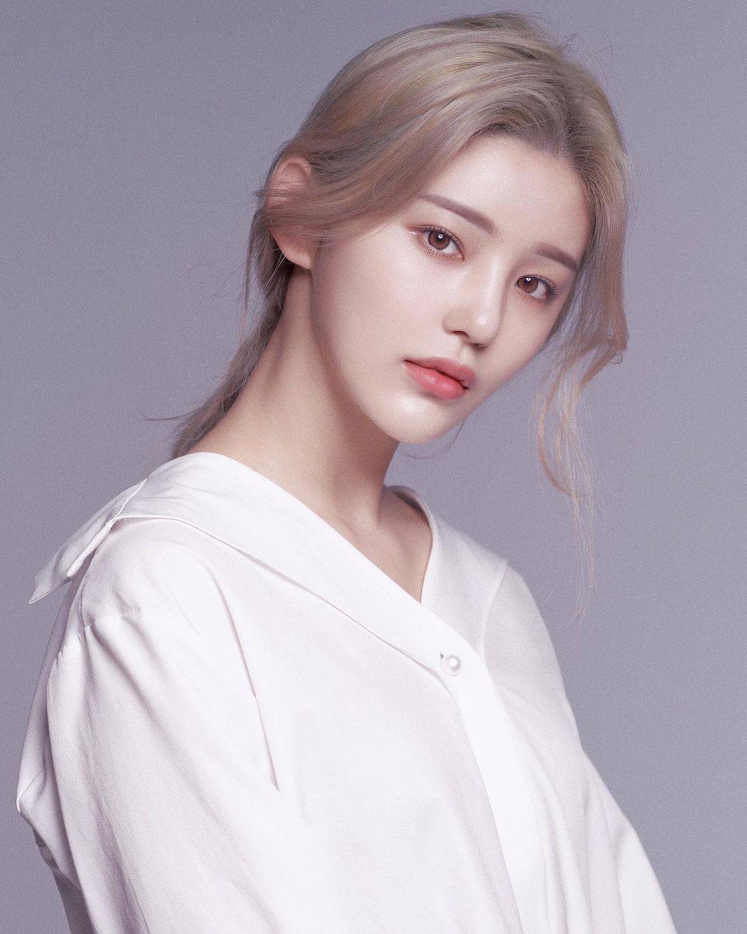 Go Yujin | Scrolller