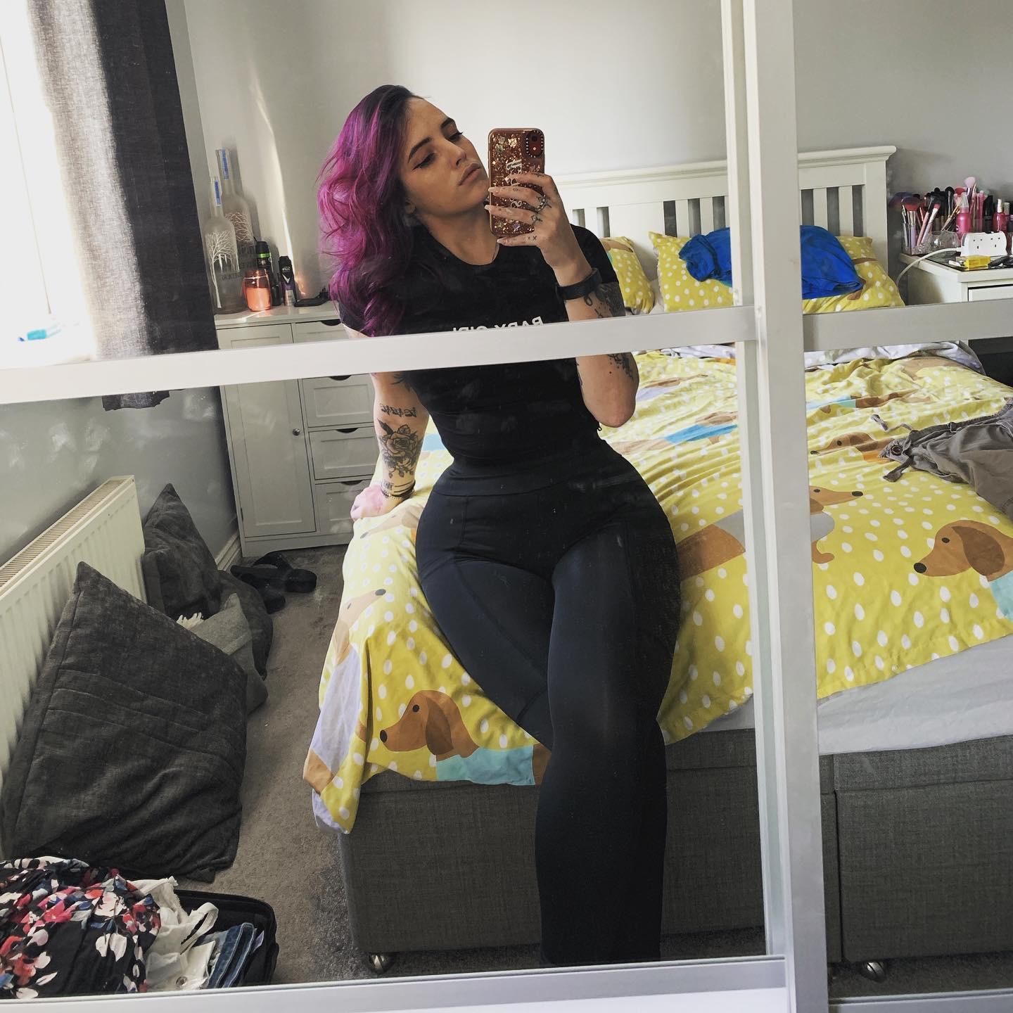 God Those Hips 😍 Scrolller
