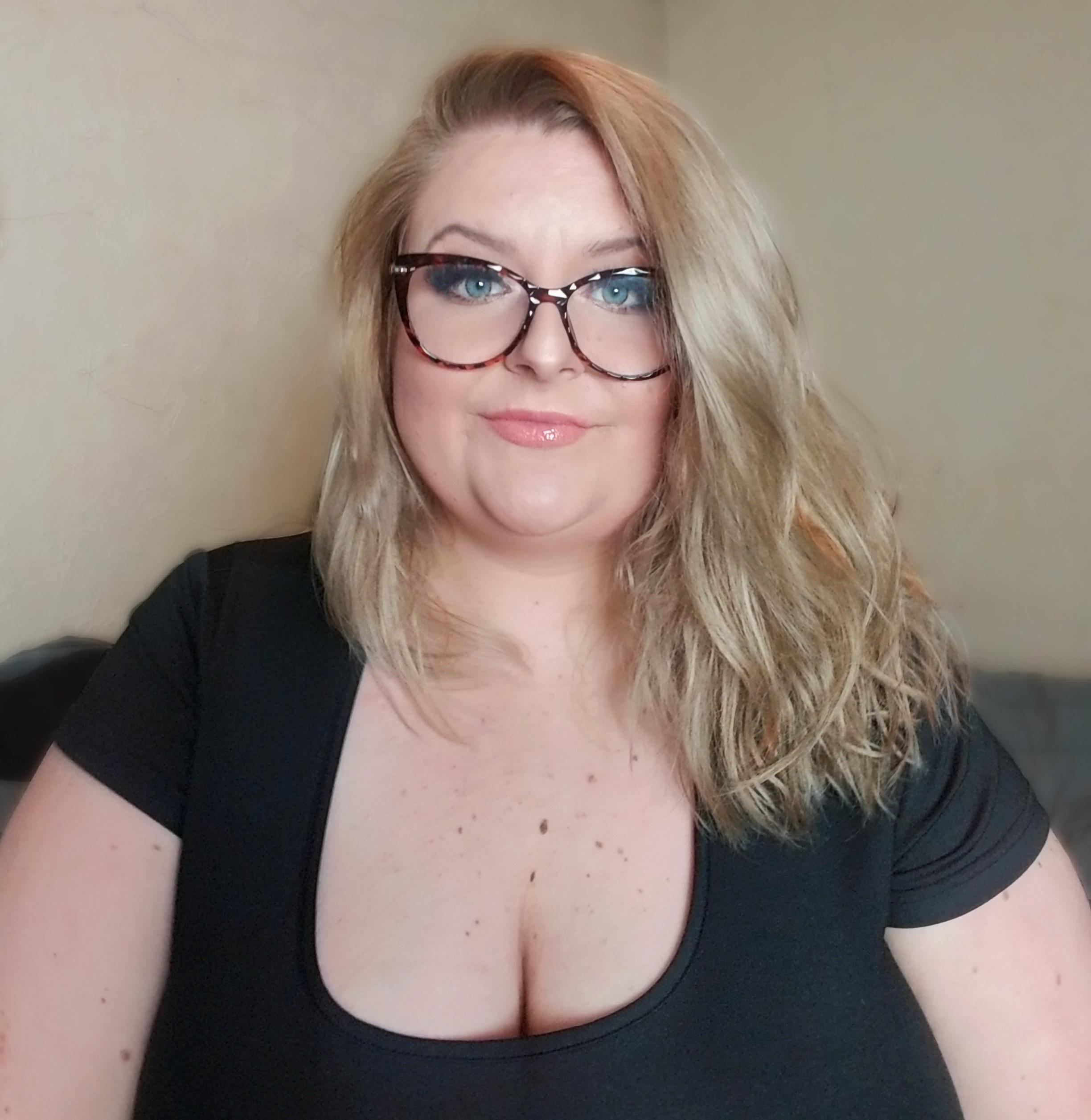 Good afternoon 🥰 | Scrolller