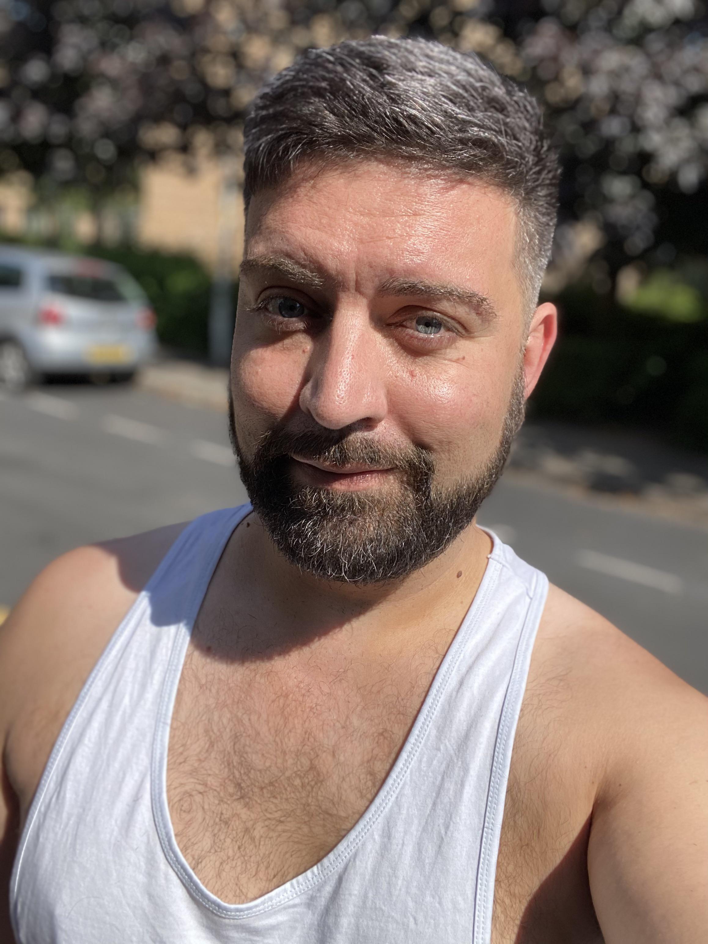 Good morning bros from uk :) | Scrolller