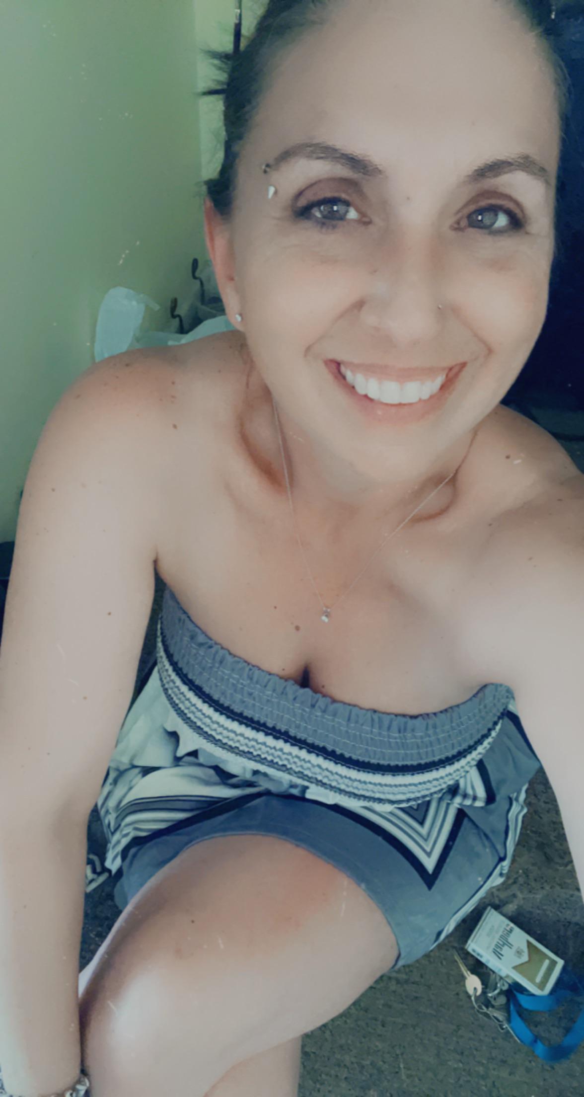 Good morning!!💋💋 Female 47 | Scrolller