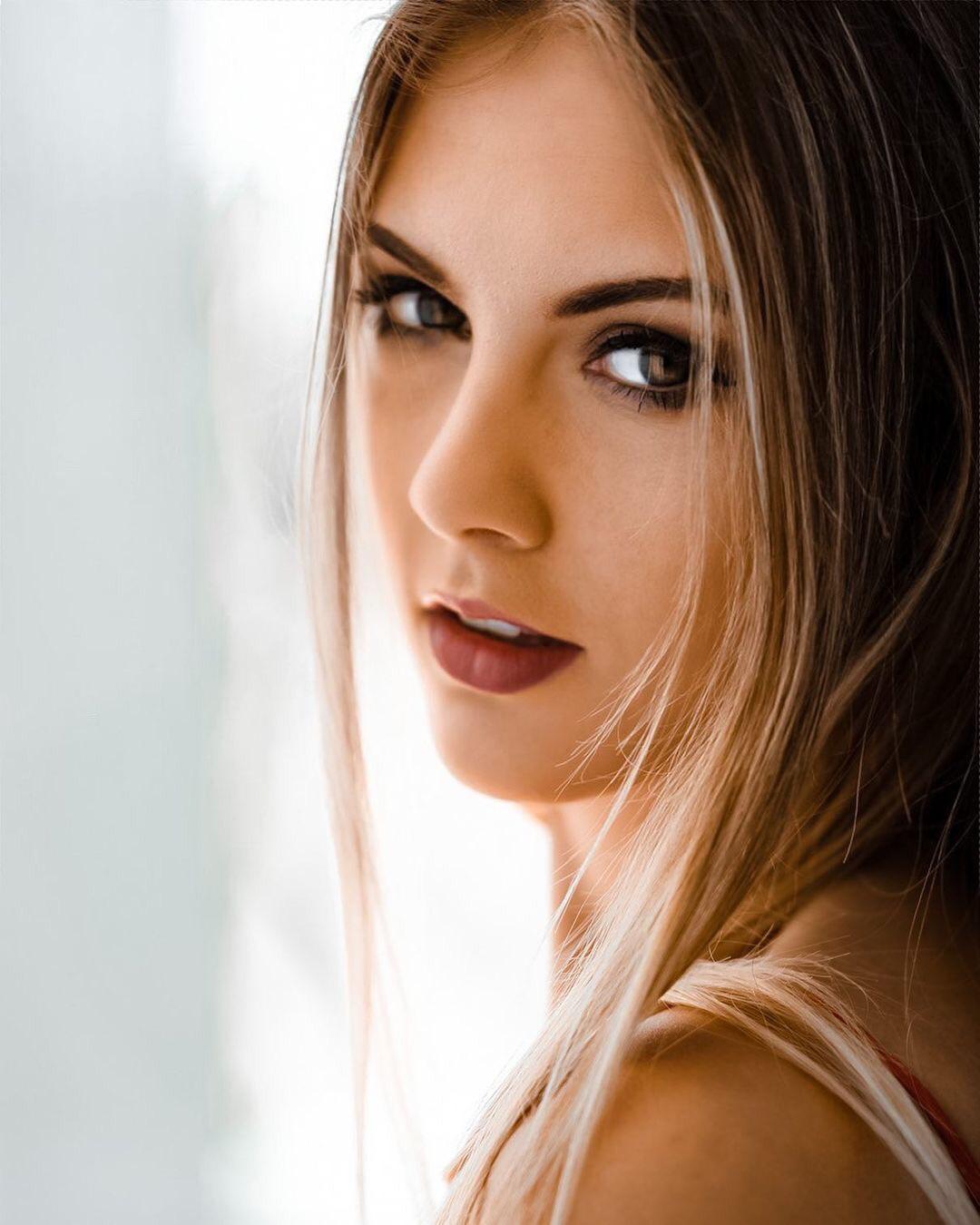 Good Morning Lisa | Scrolller