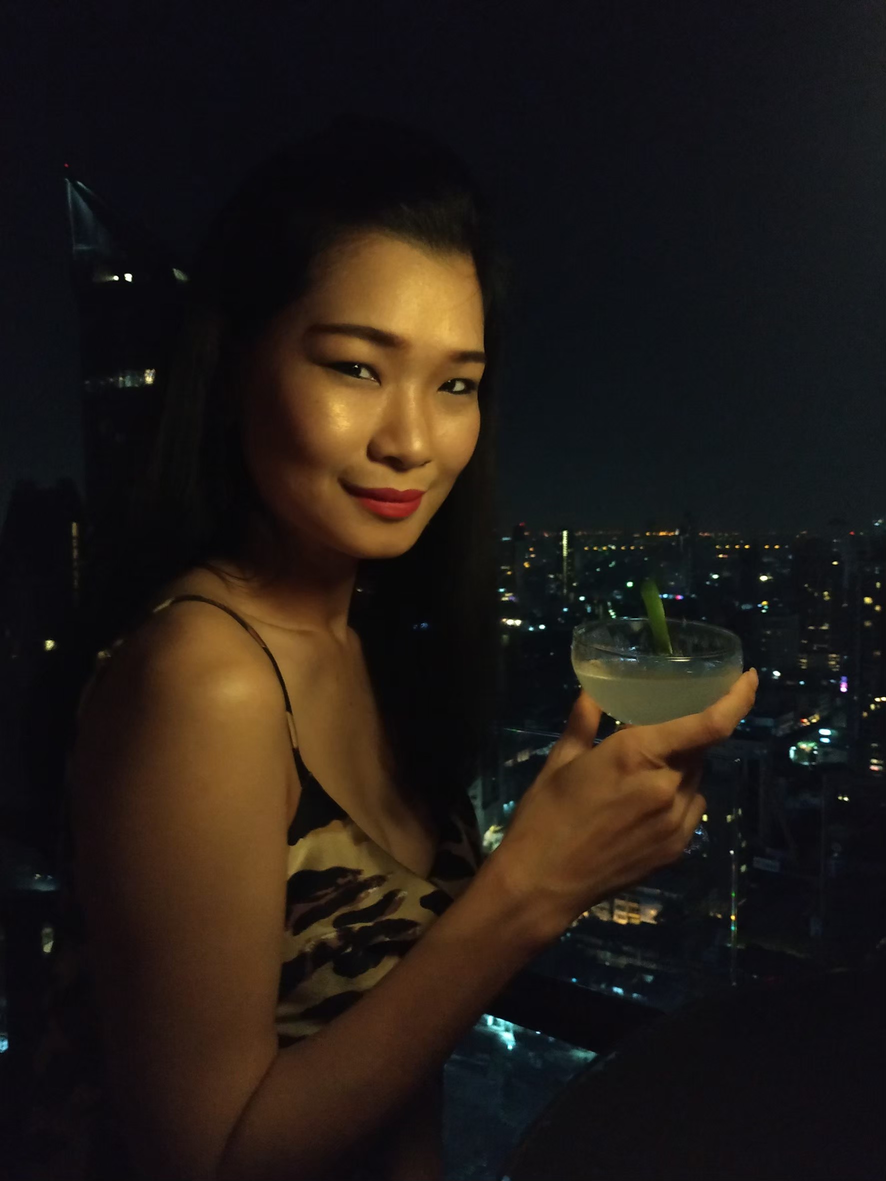 Good night Bangkok | Scrolller