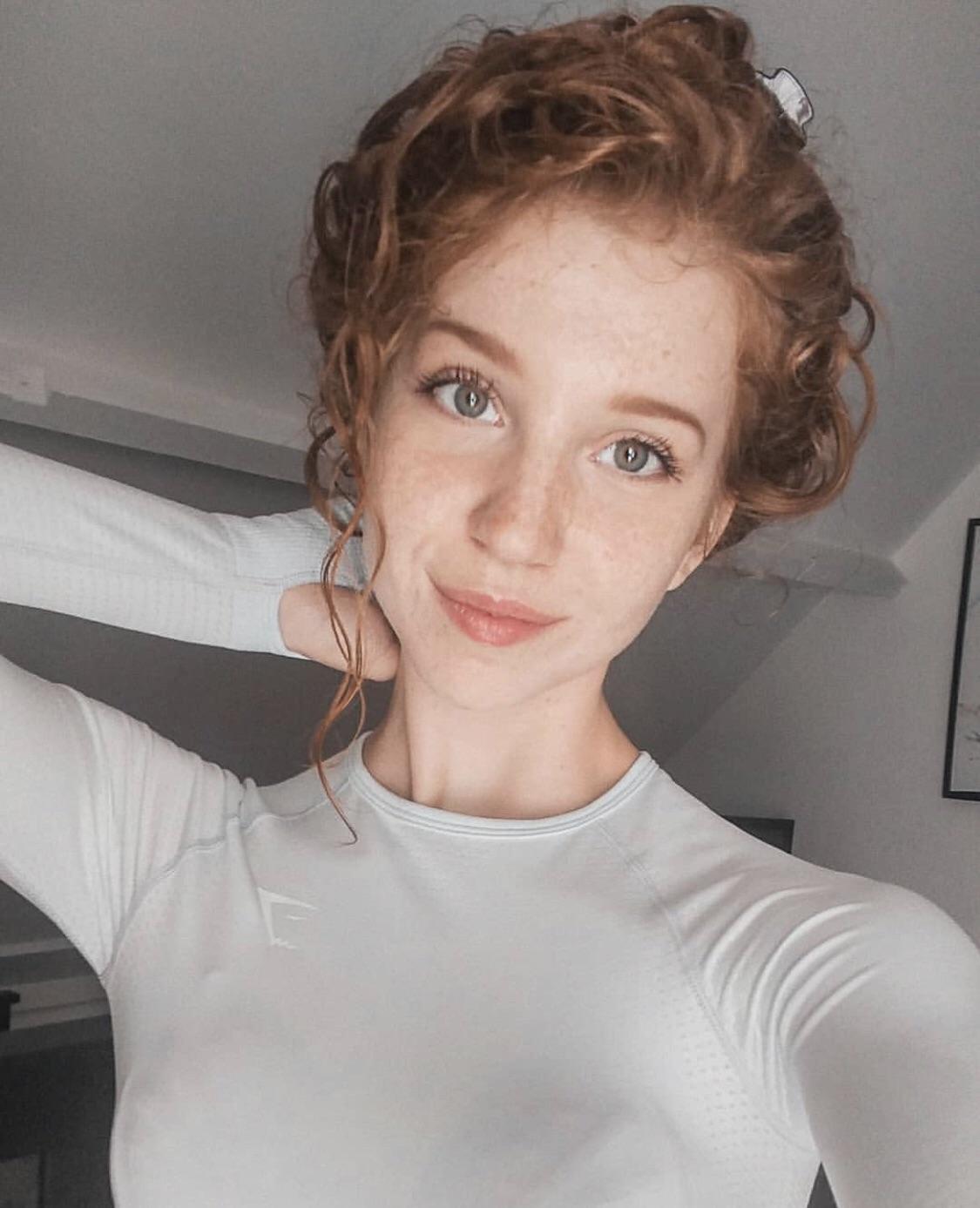 Gorgeous and naughty at once | Scrolller