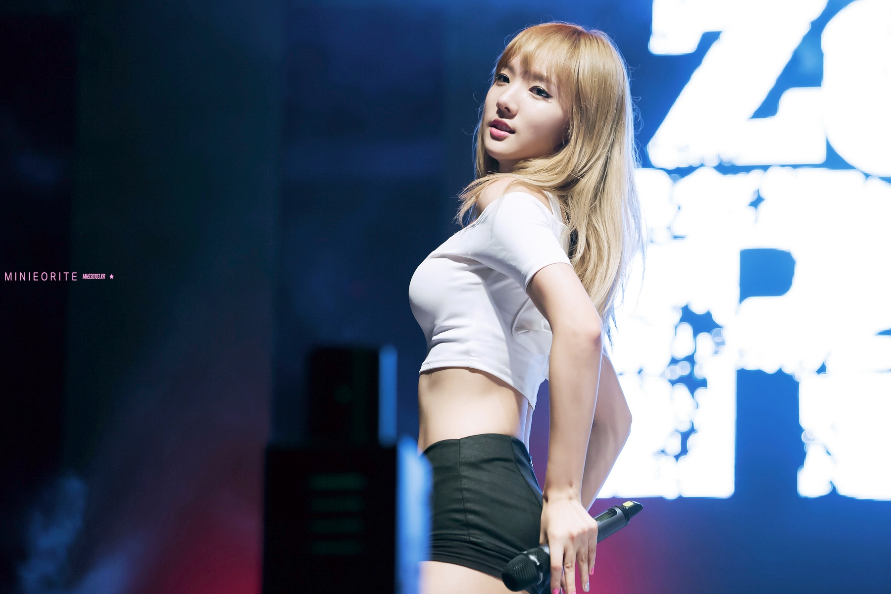 Gorgeous Minhee! | Scrolller