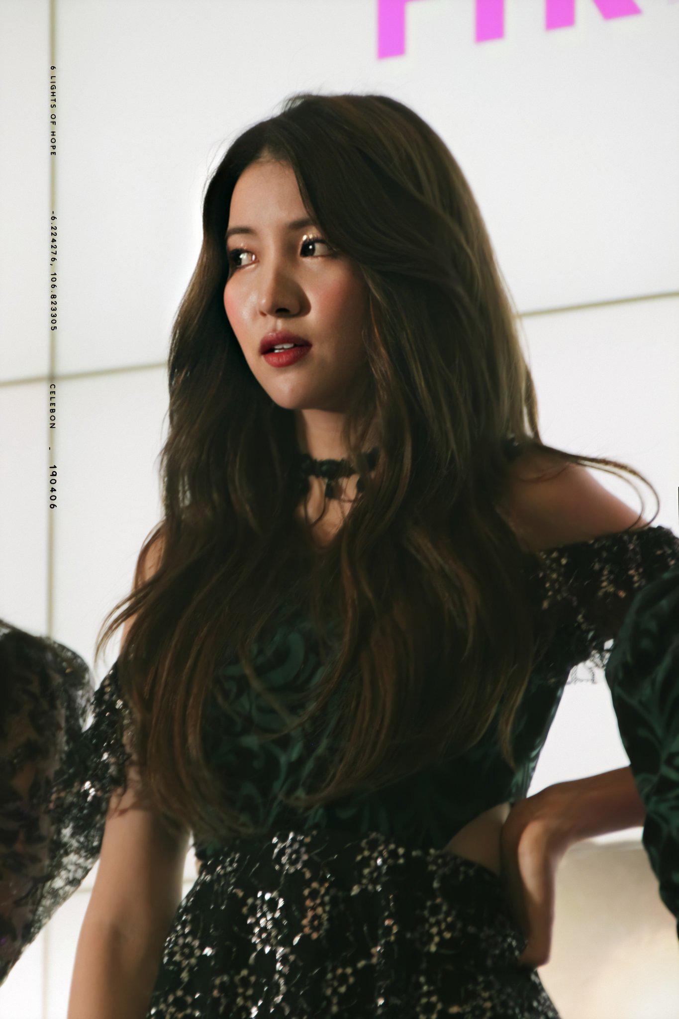 Gorgeous Sowon! | Scrolller