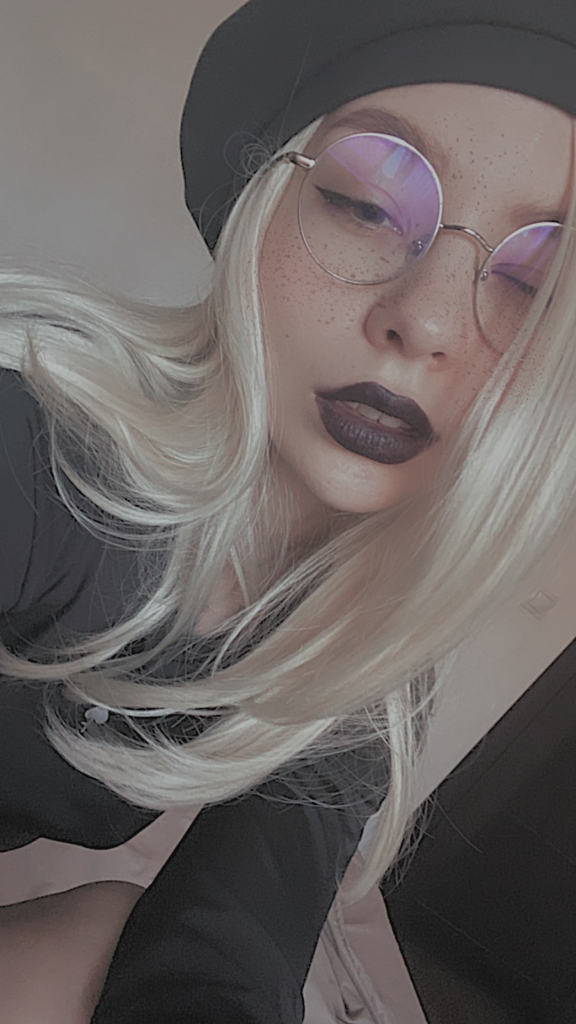 Goth girls can wear berets, right? | Scrolller