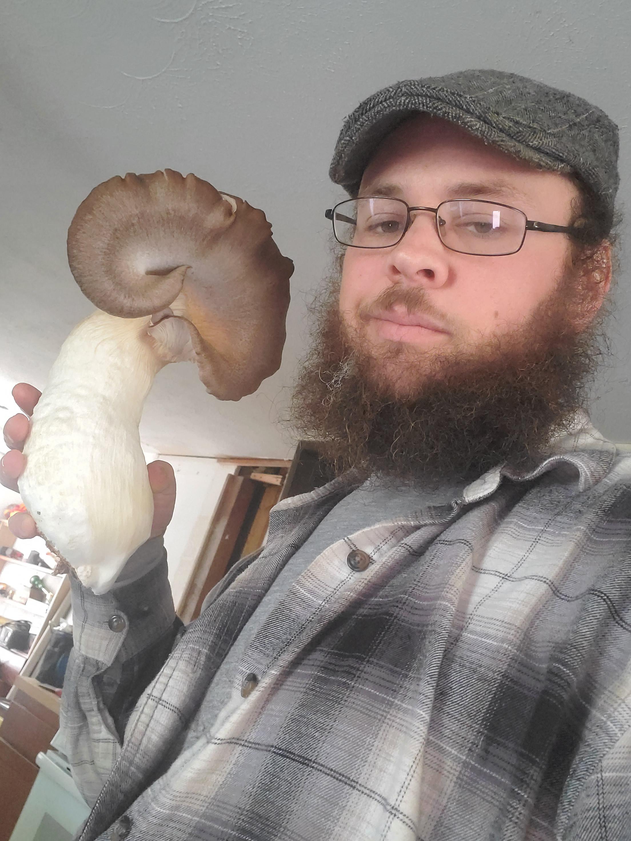 [Gourmet] It's HUGE!!! | Scrolller