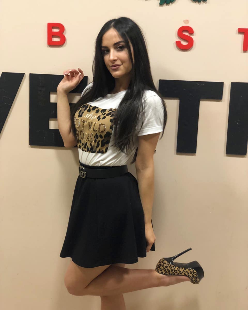 Grab the heel | Scrolller