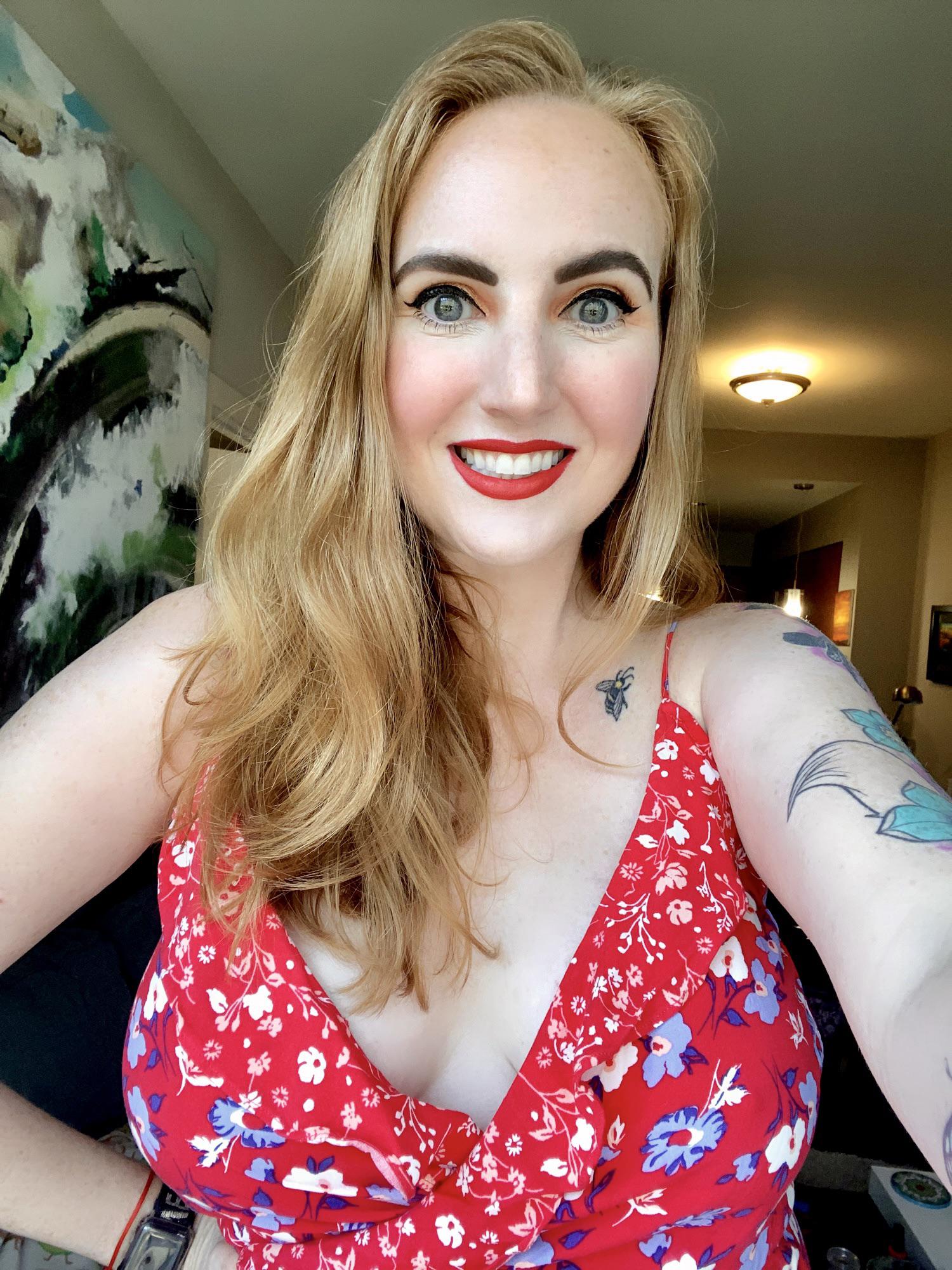 Miss Red Vegan | Scrolller