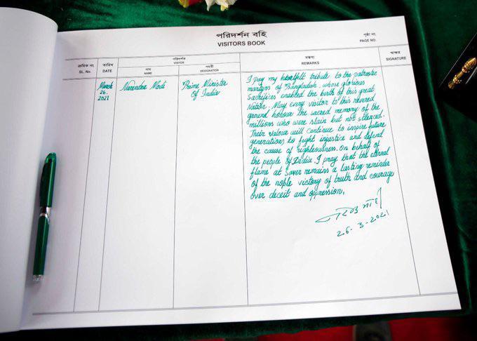 Guys, our PM got extra marks for good handwriting | Scrolller