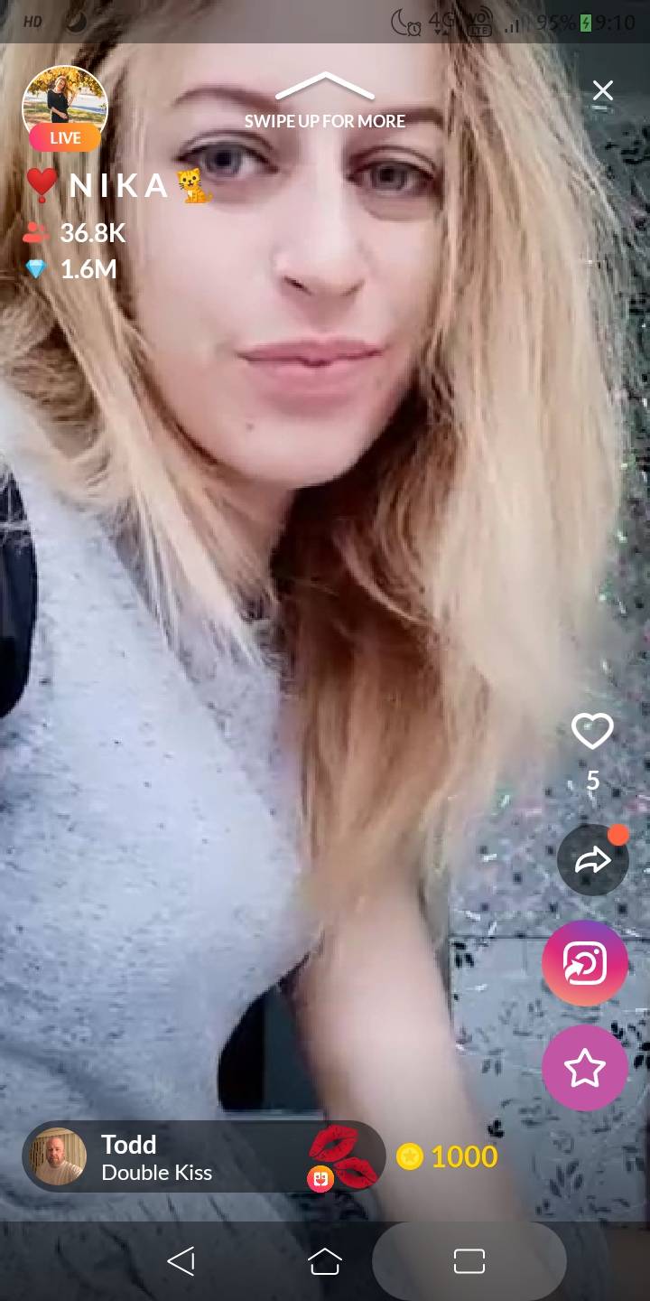 Guys please please find her premium.... she's amazing | Scrolller