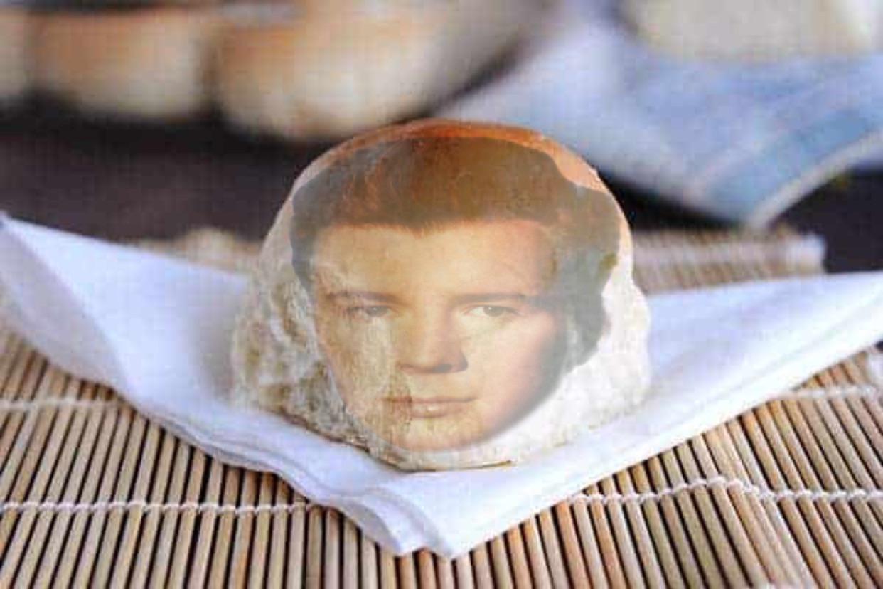 Haha look it’s a Rick roll haha funny | Scrolller