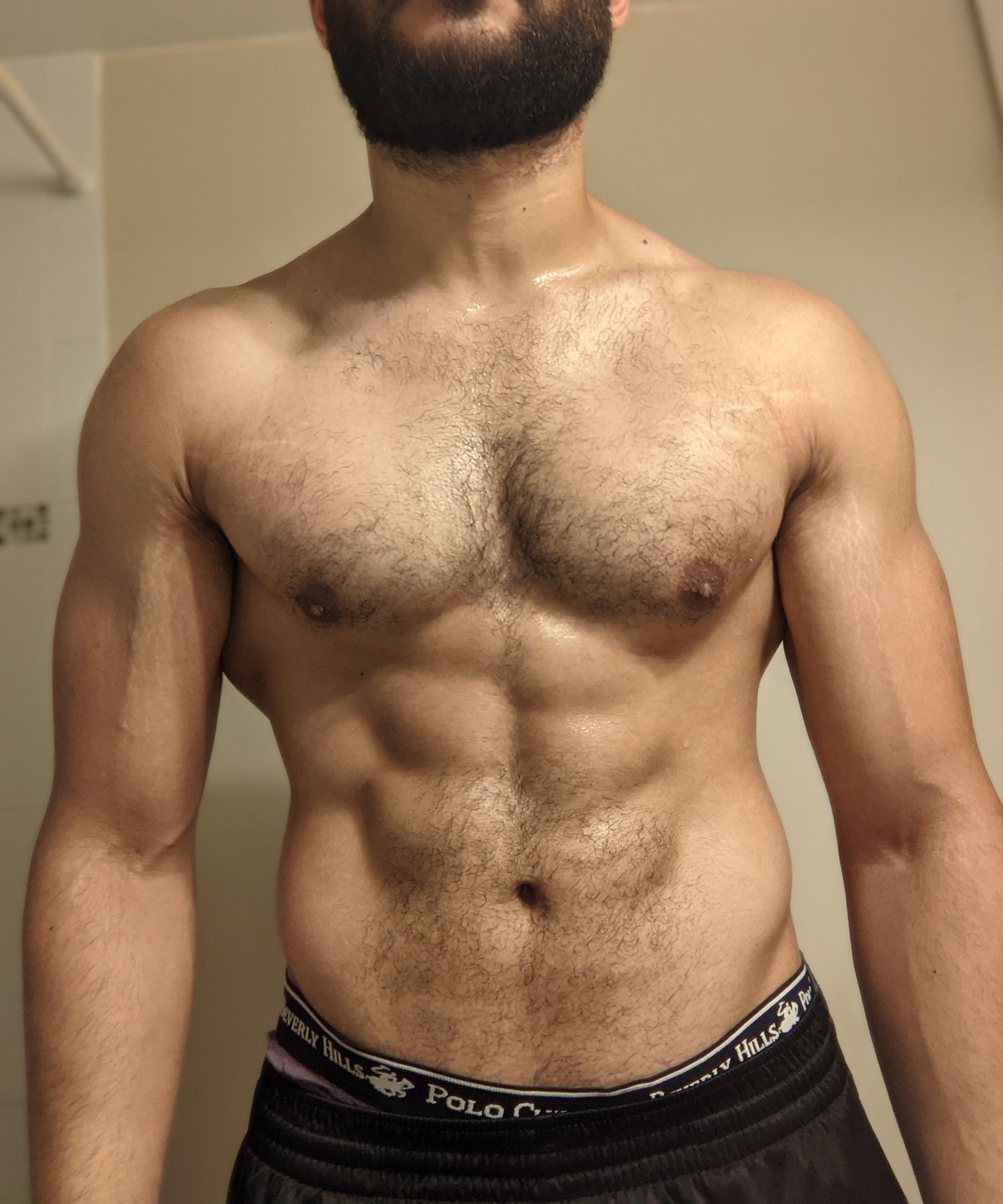 Hairy otter | Scrolller