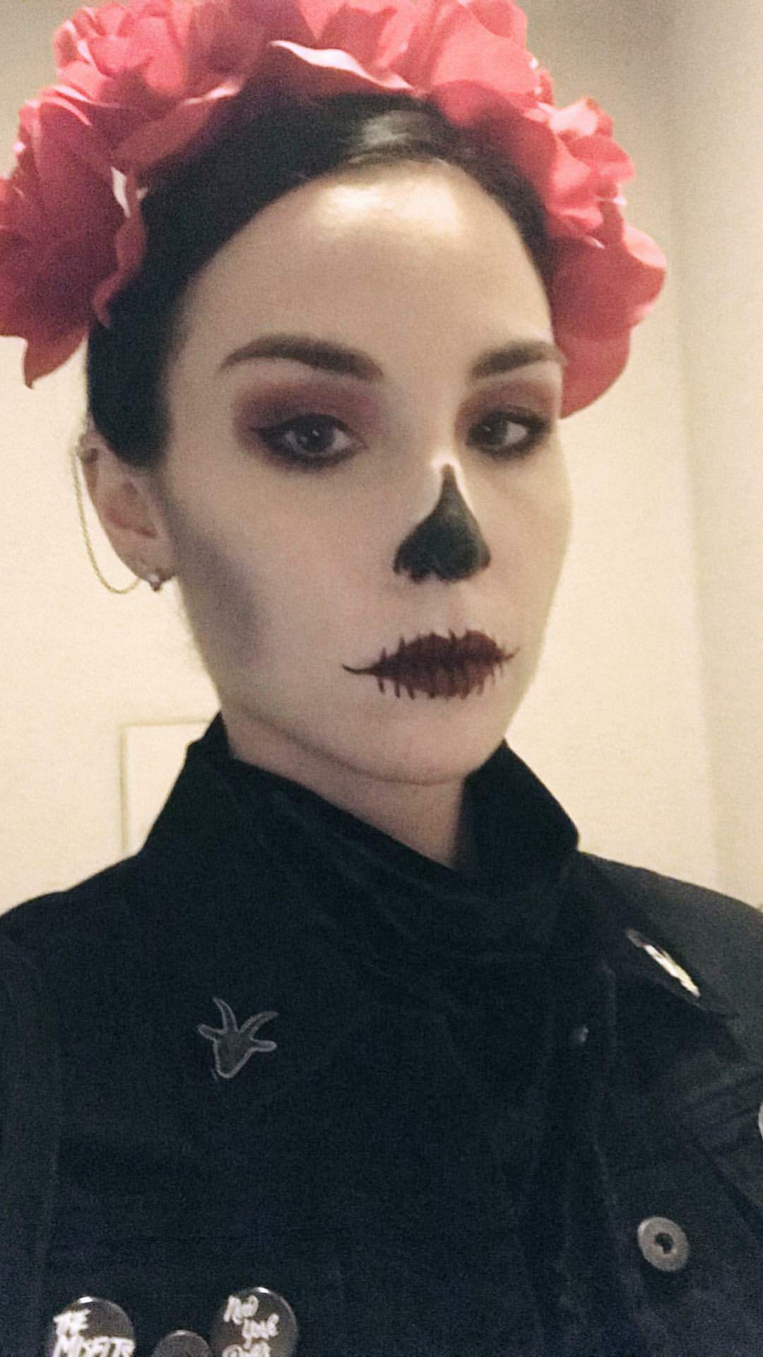 Halloween makeup (from her Instagram) | Scrolller