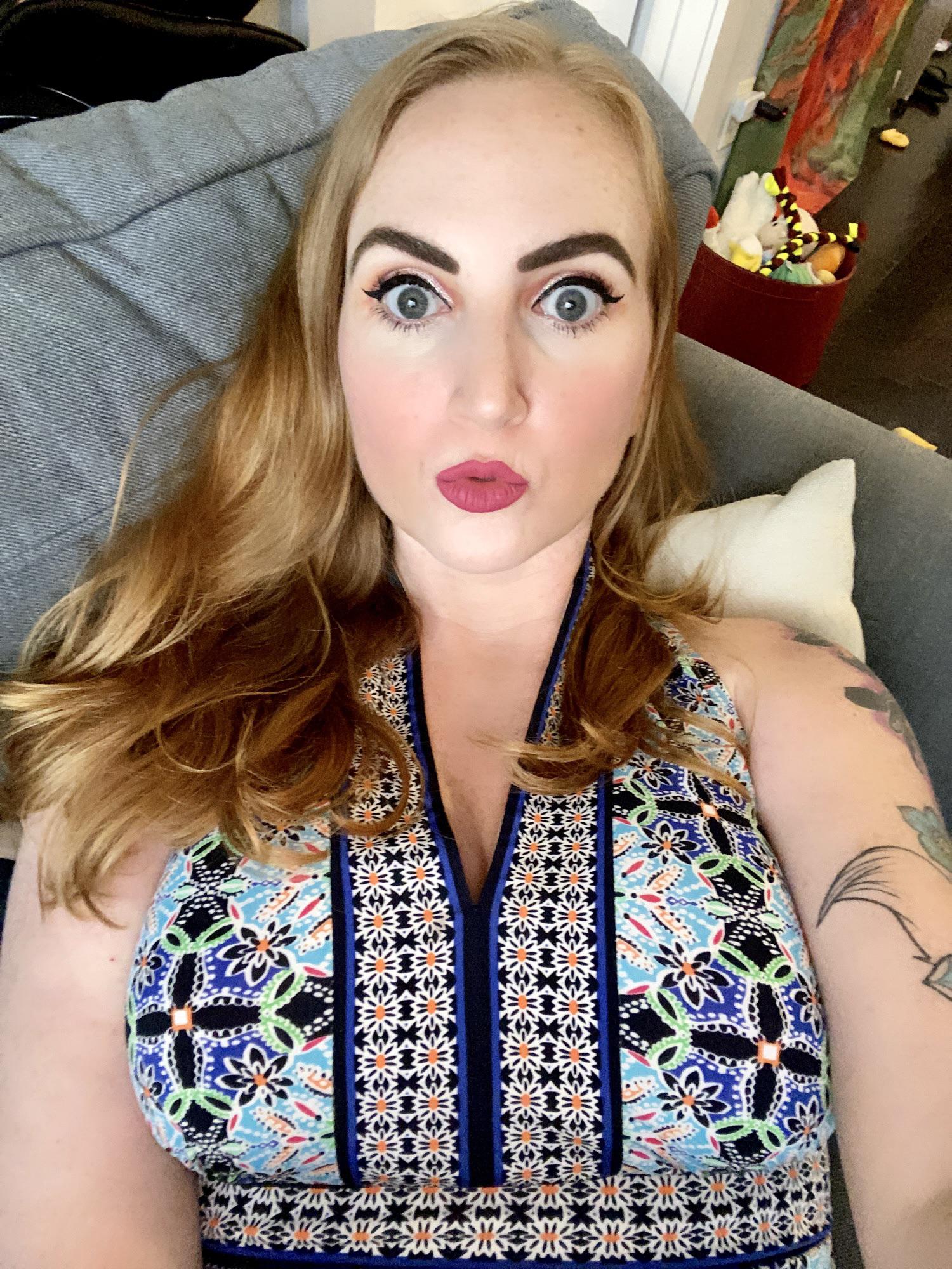 Hamming it up 😋 (40f) | Scrolller