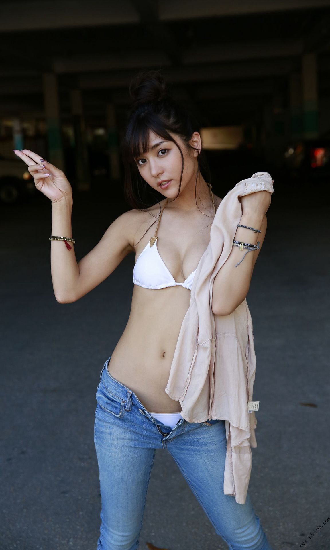 Hangin' with Ren | Scrolller