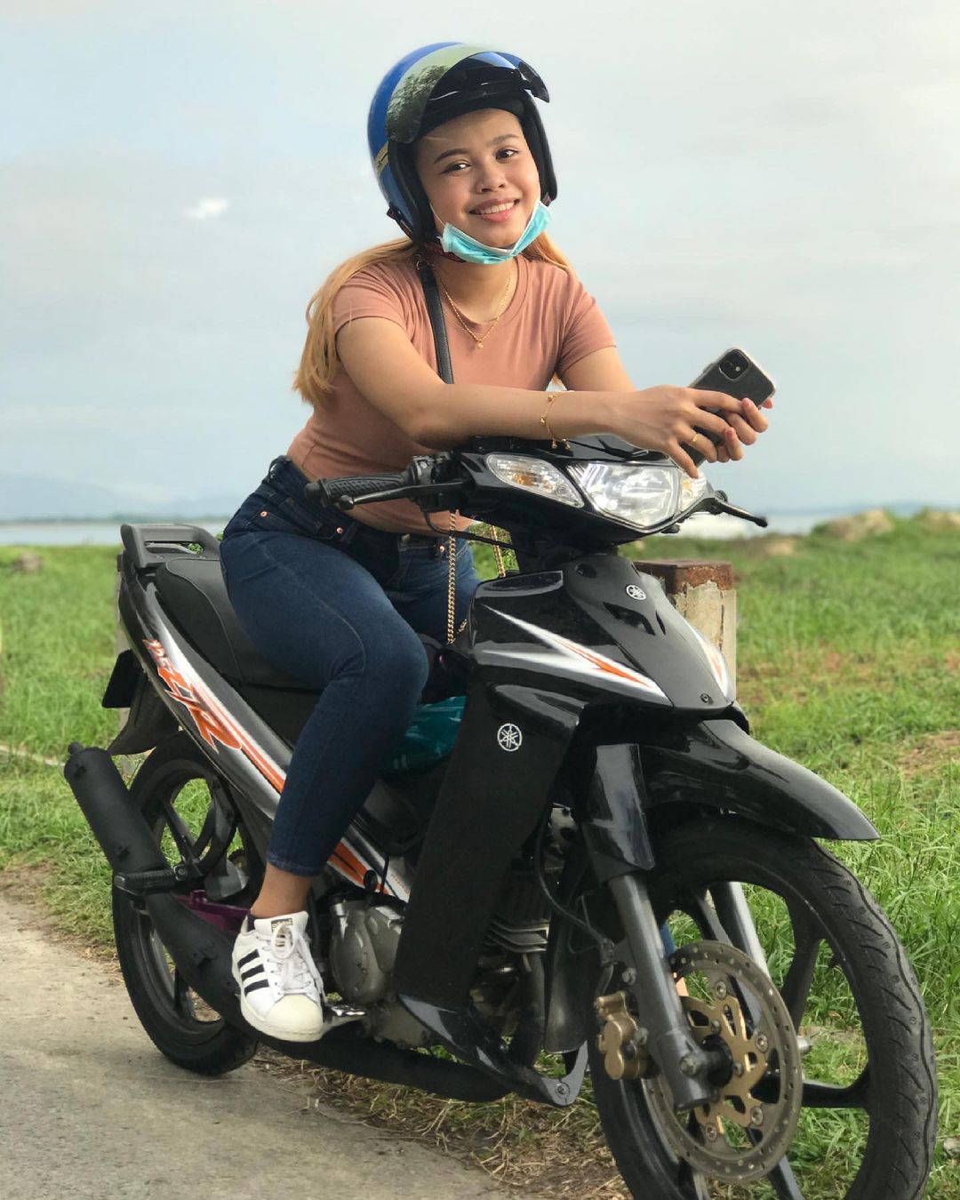 Hani Hanifah siapa ada koleksi dia | Scrolller