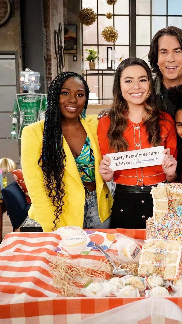 Happy birthday Miranda! | Scrolller