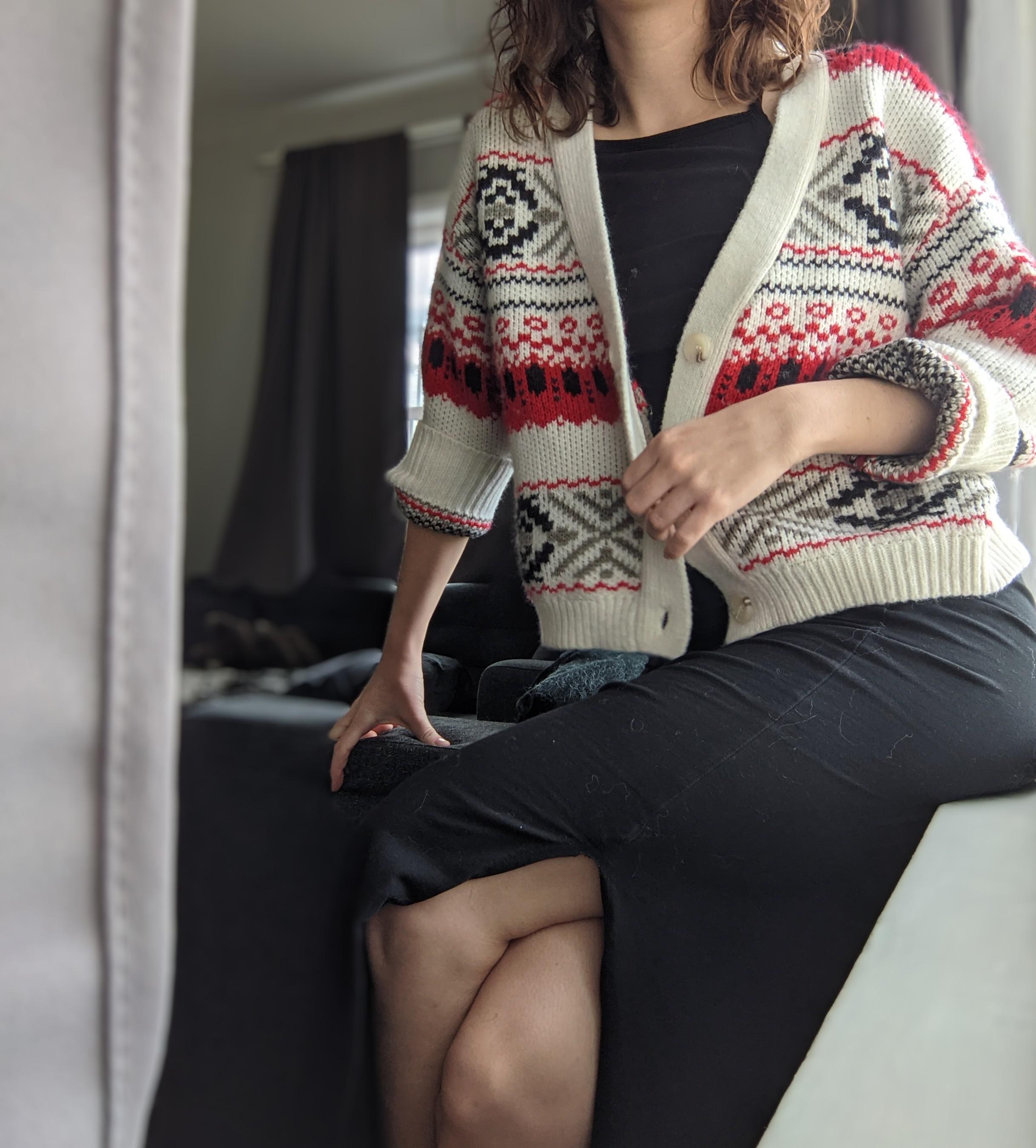 Happy Friday, give cuddles? | Scrolller