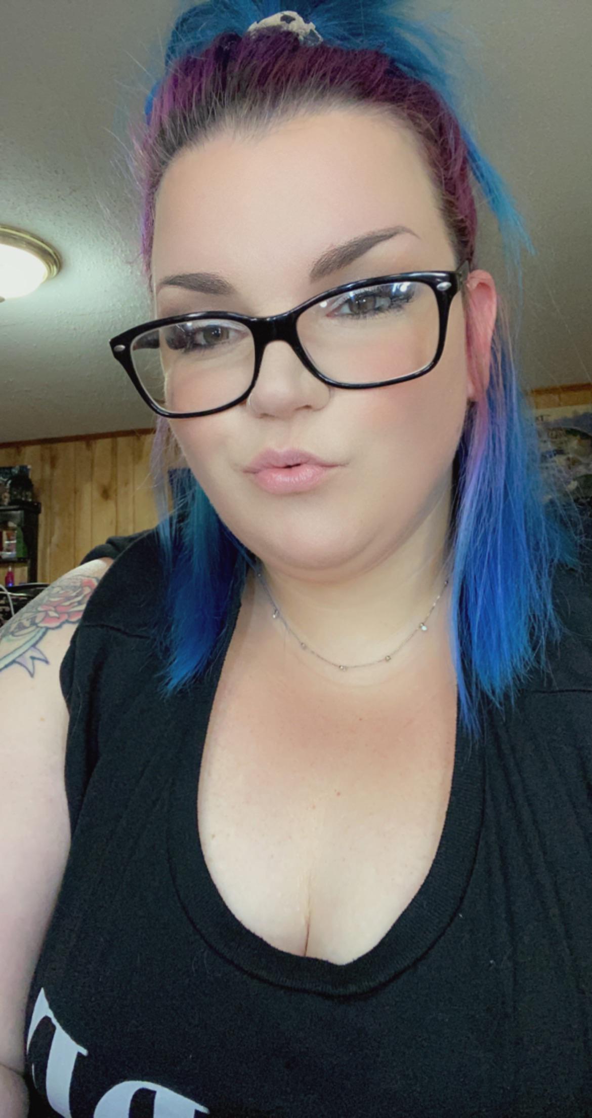 Happy Friday! I’m headed to Cali today. [35f] | Scrolller