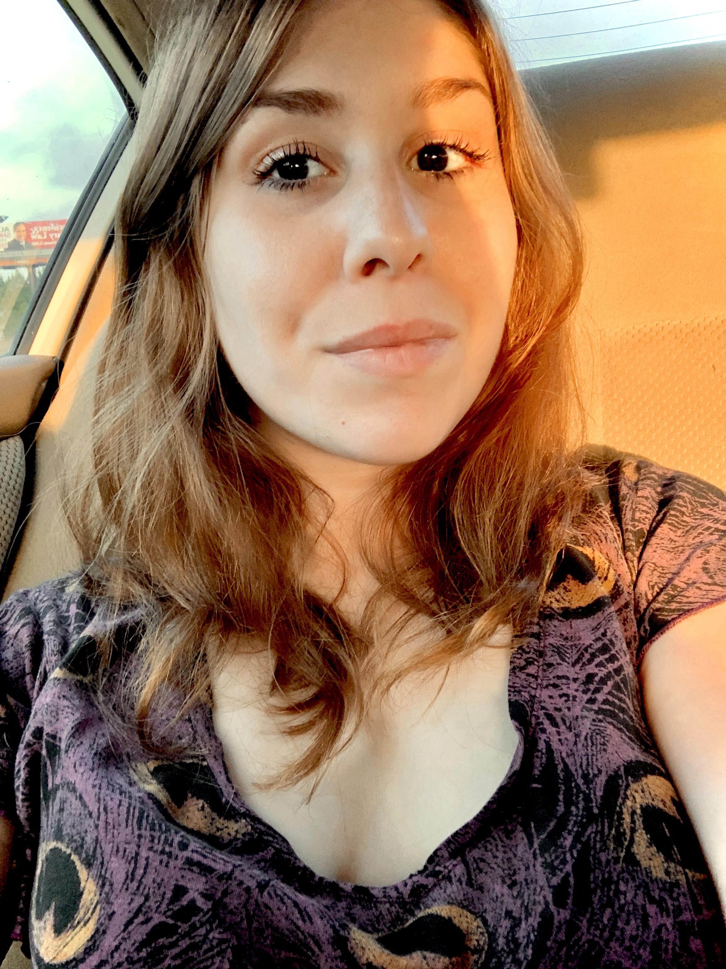 Happy Friday! Just running errands and felt cute. ☺️ (27) | Scrolller