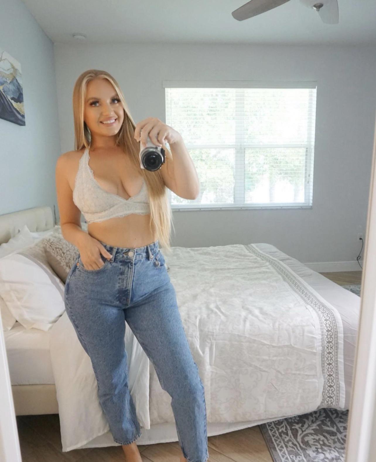 Happy Friday ️‍🔥[over 18] | Scrolller