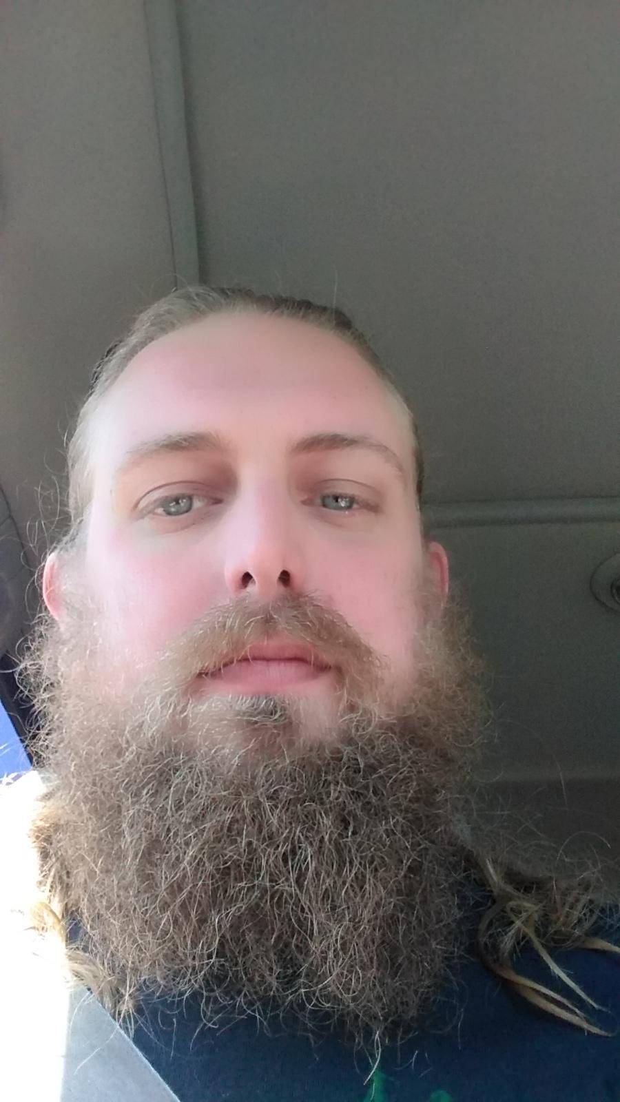 Happy Monday bearded people | Scrolller