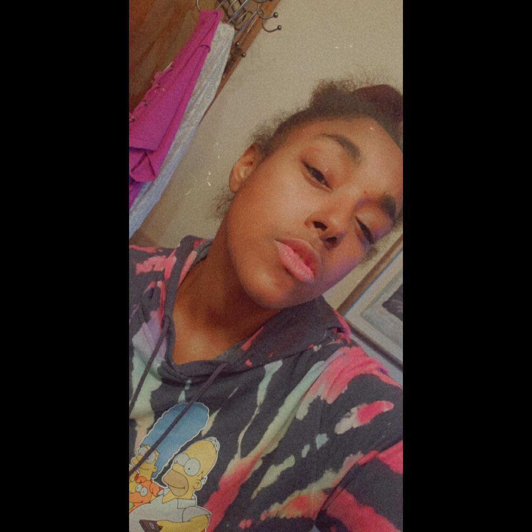 Happy monday guys 💕🌈 so sleepy! | Scrolller