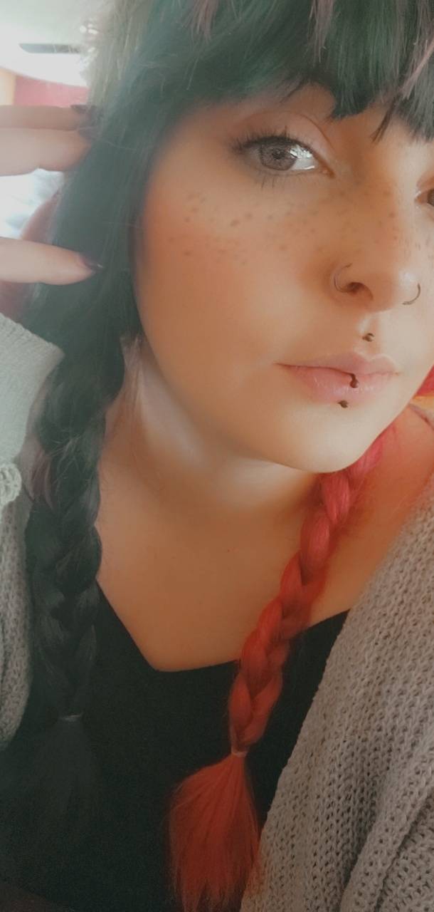 Happy Saturday! Feeling hot today. [F25] | Scrolller