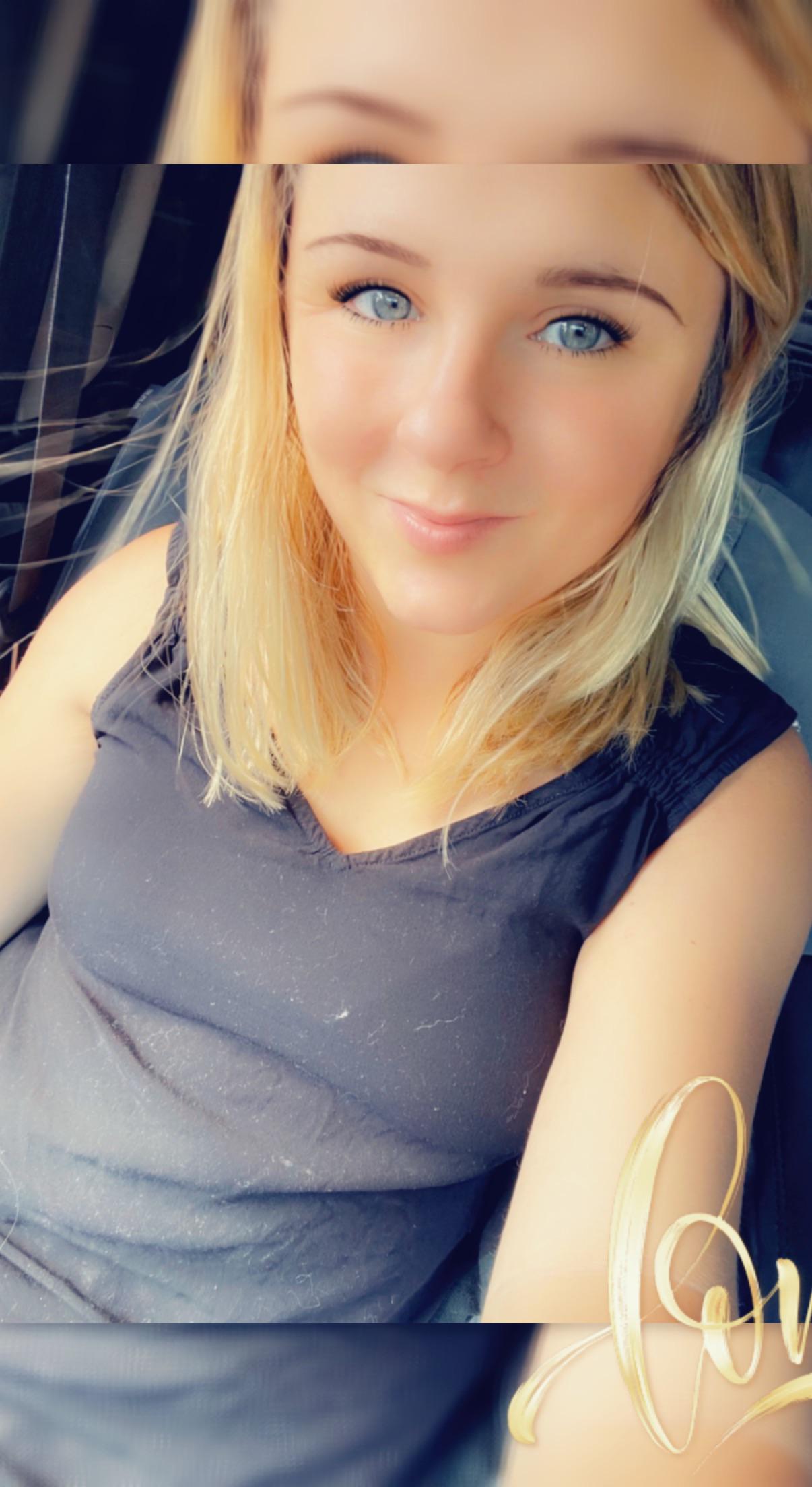 Happy Saturday ☀️💛 Scrolller
