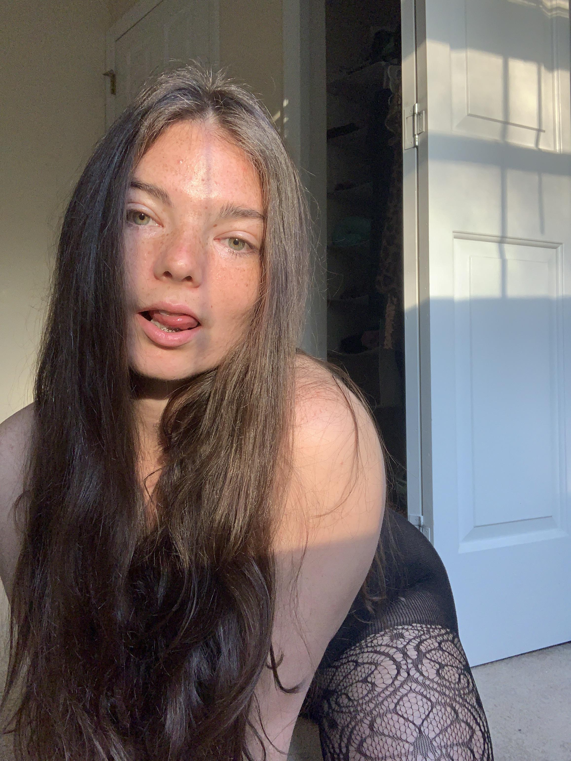 Have a thing for my professor | Scrolller