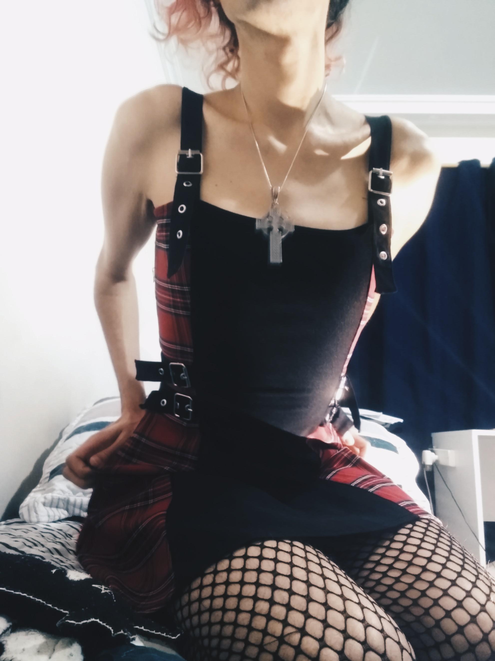 Have a warm night, my stud | Scrolller