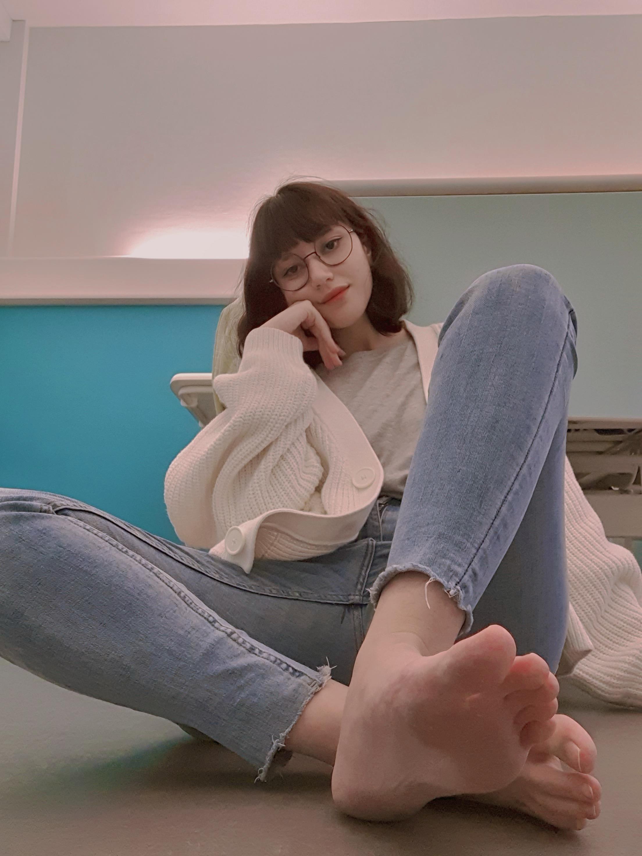 Have some dusty feet 💖 | Scrolller